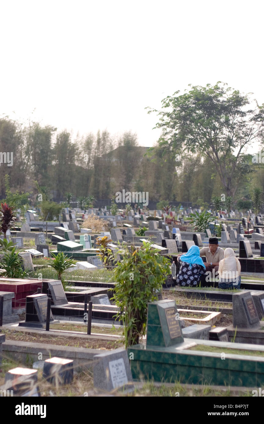 Muslim Grave Stock Photos & Muslim Grave Stock Images - Alamy