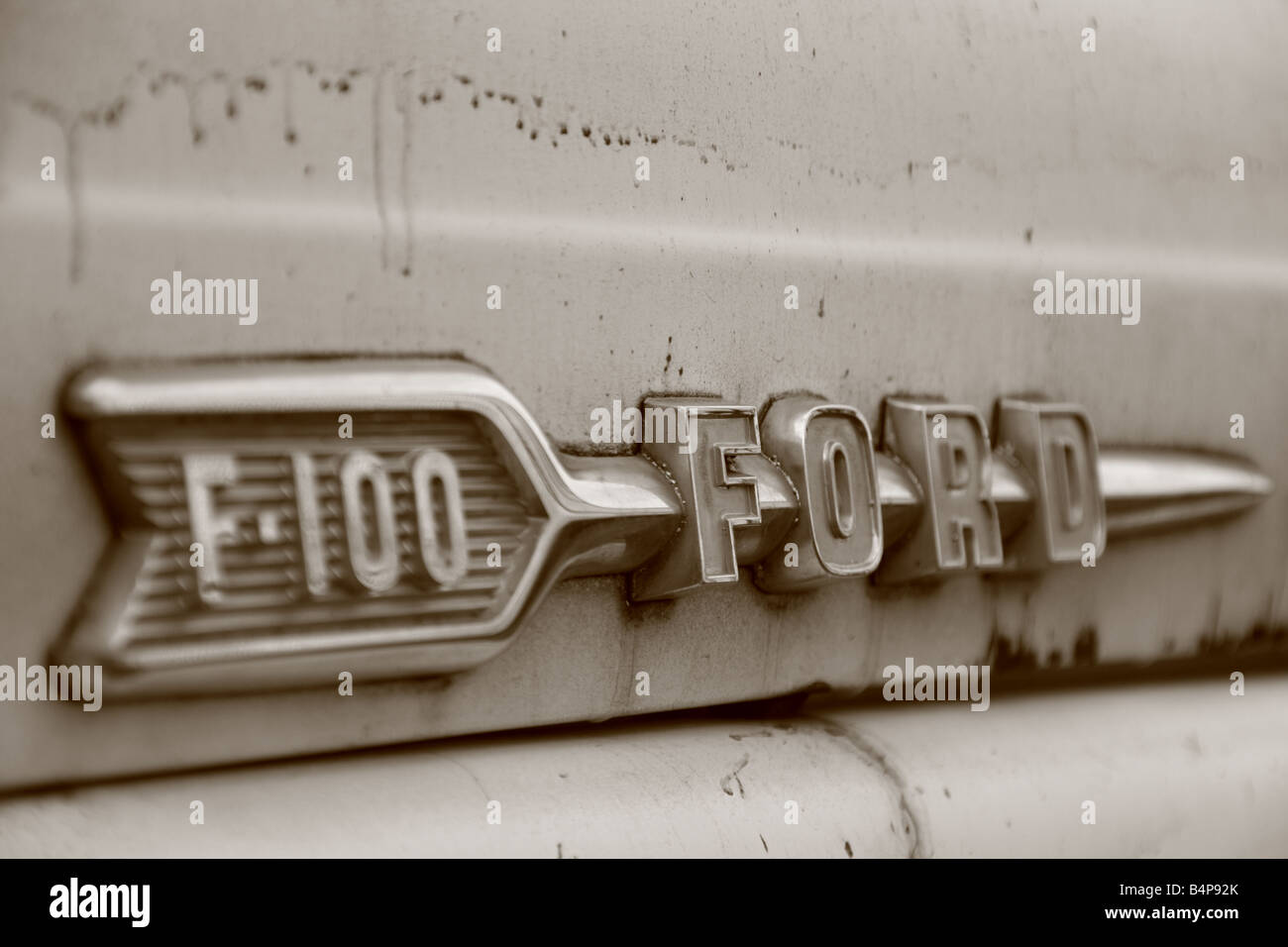 Old Ford Badge High Resolution Stock Photography and Images - Alamy