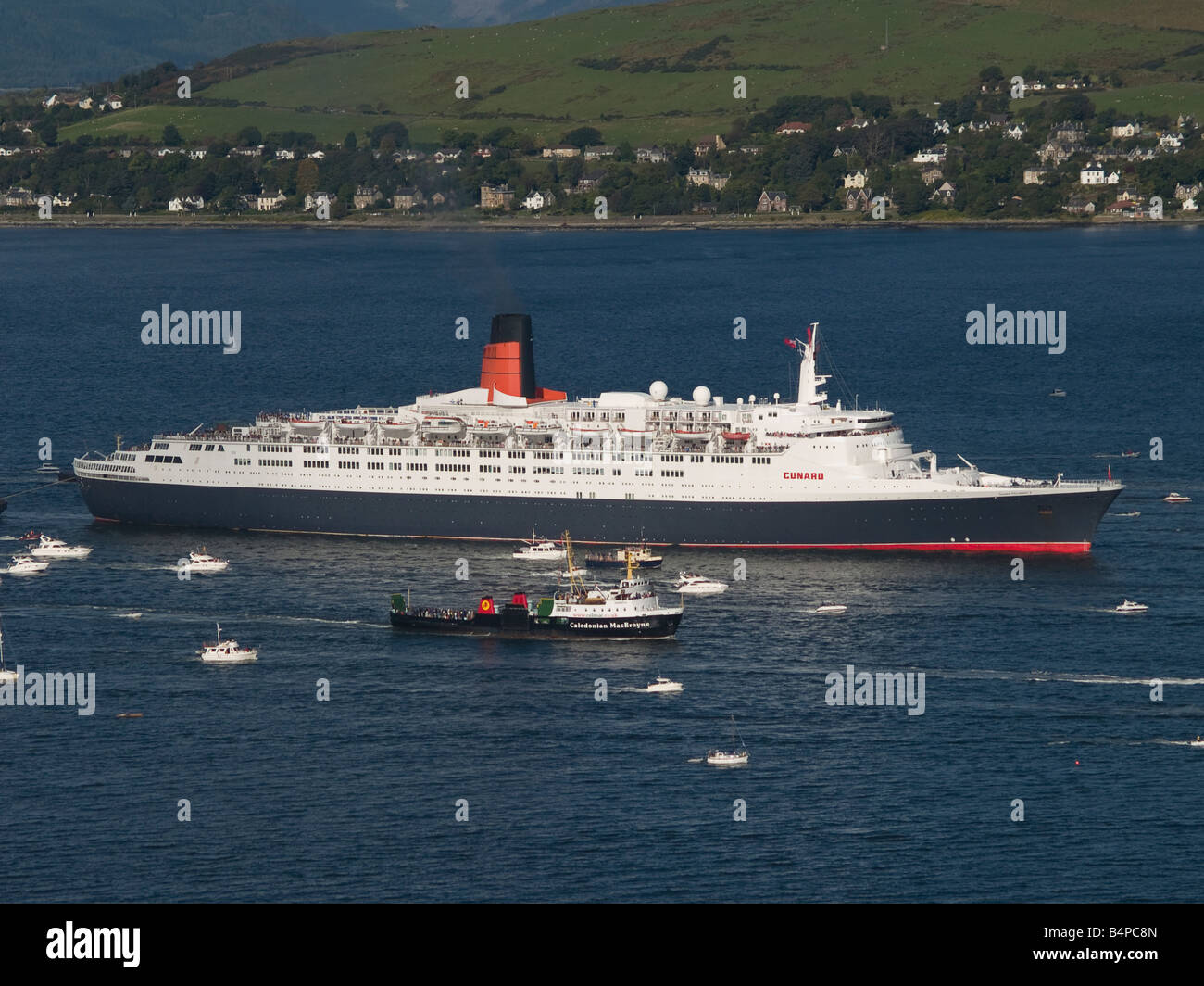 Qe2 Cruise High Resolution Stock Photography and Images - Alamy