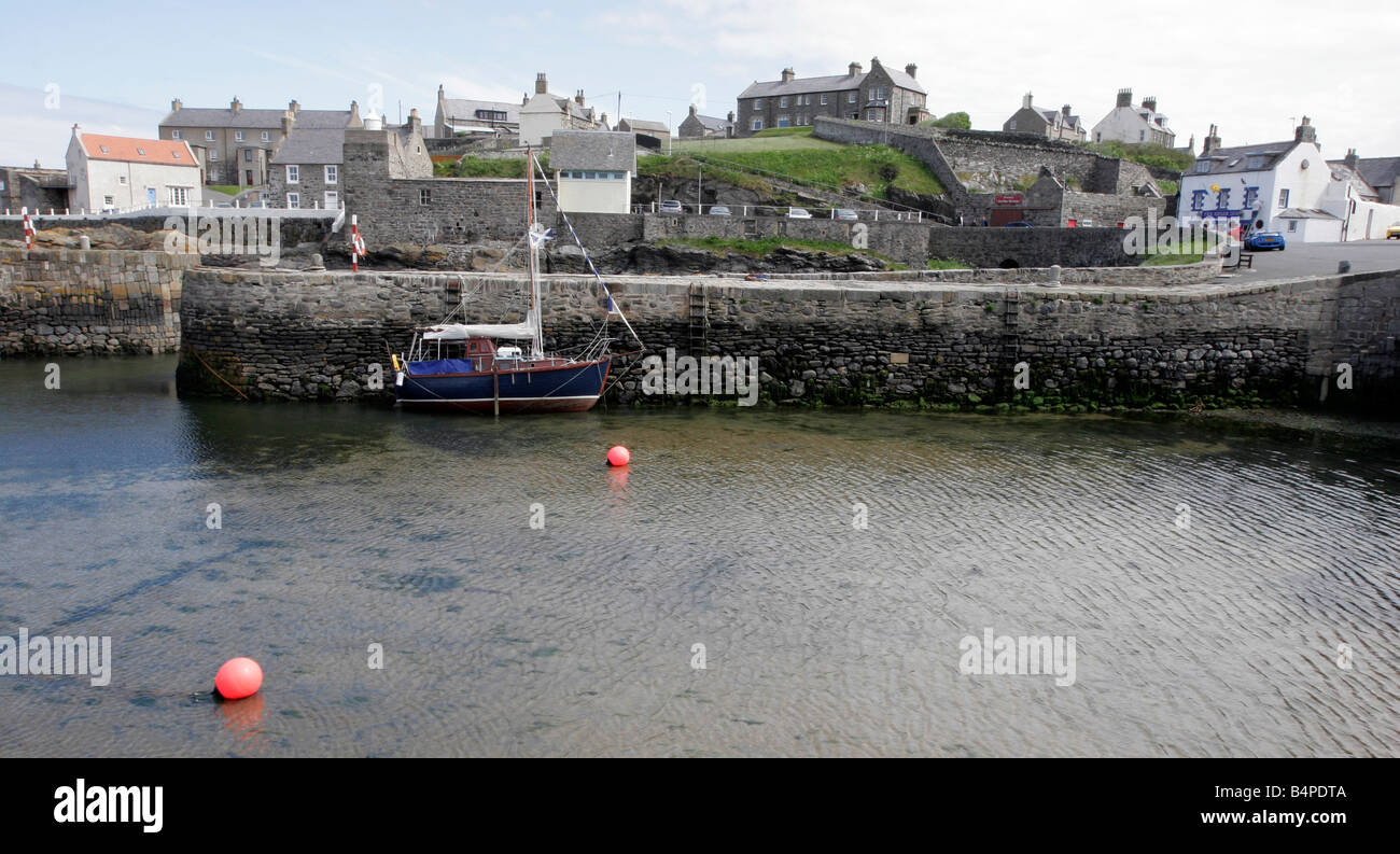 The harbour at Portsoy in the North East of Scotland Stock Photo - Alamy