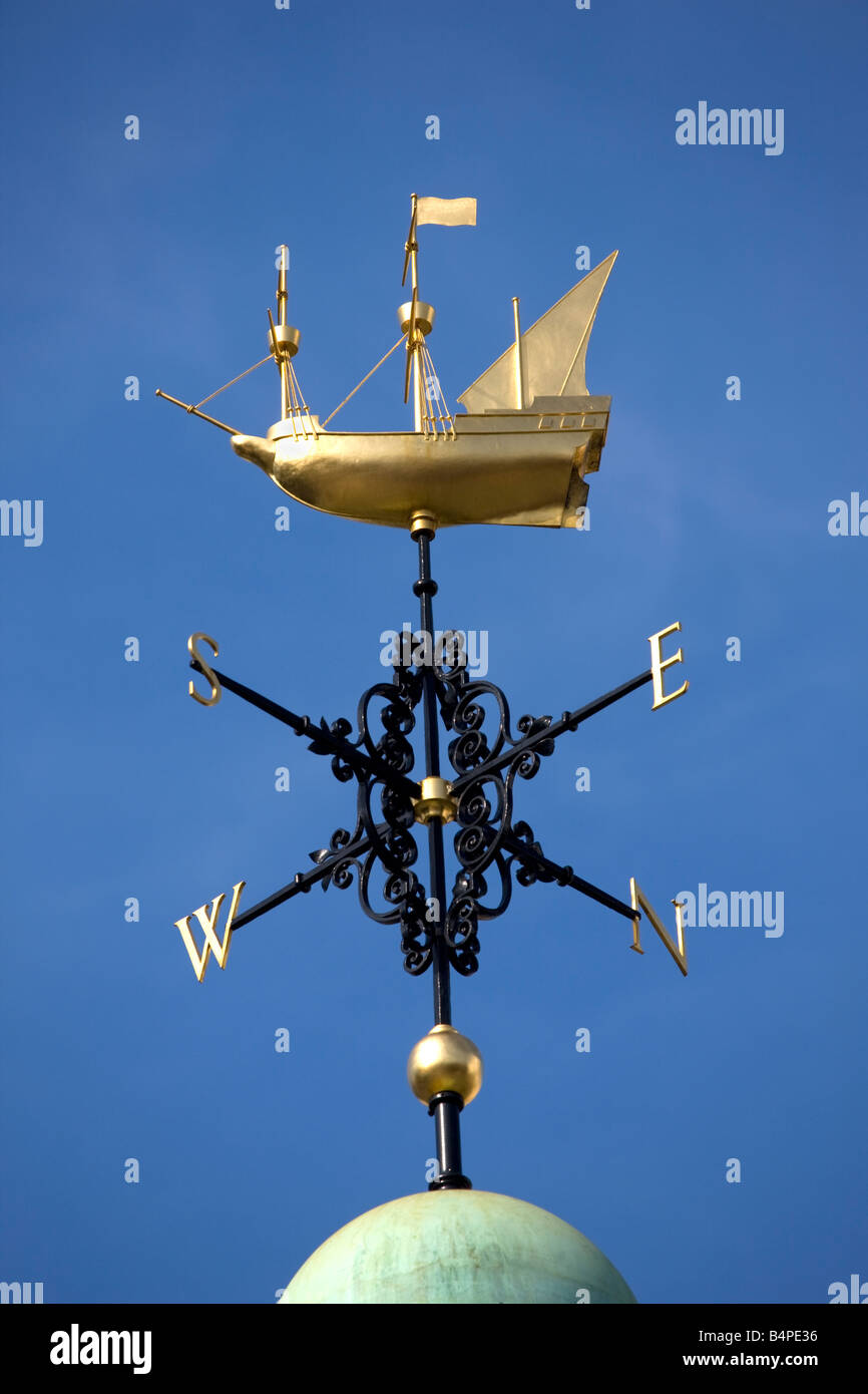 Trinity House Trinity Square London Stock Photo - Alamy