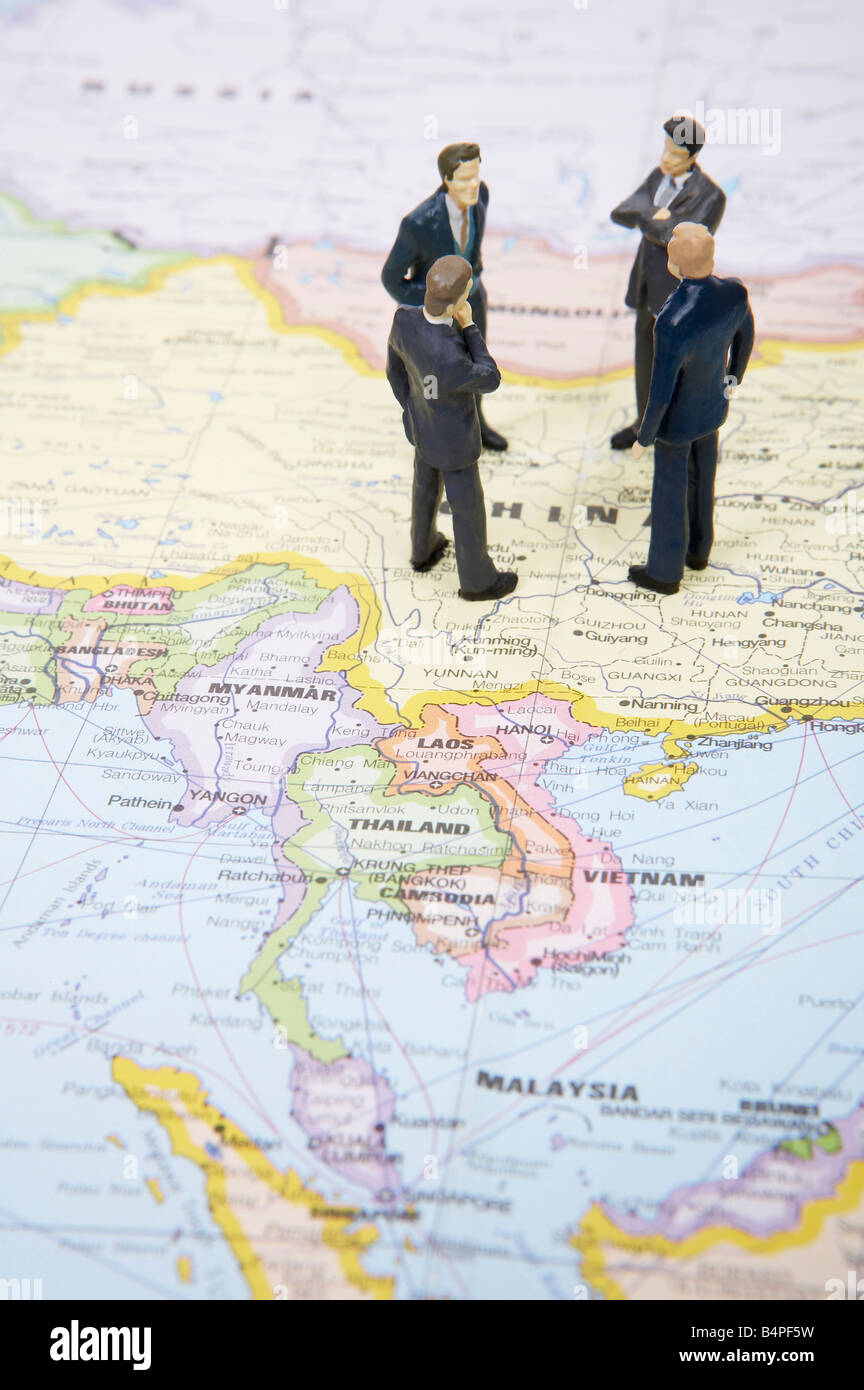 Figurines map hi-res stock photography and images - Alamy