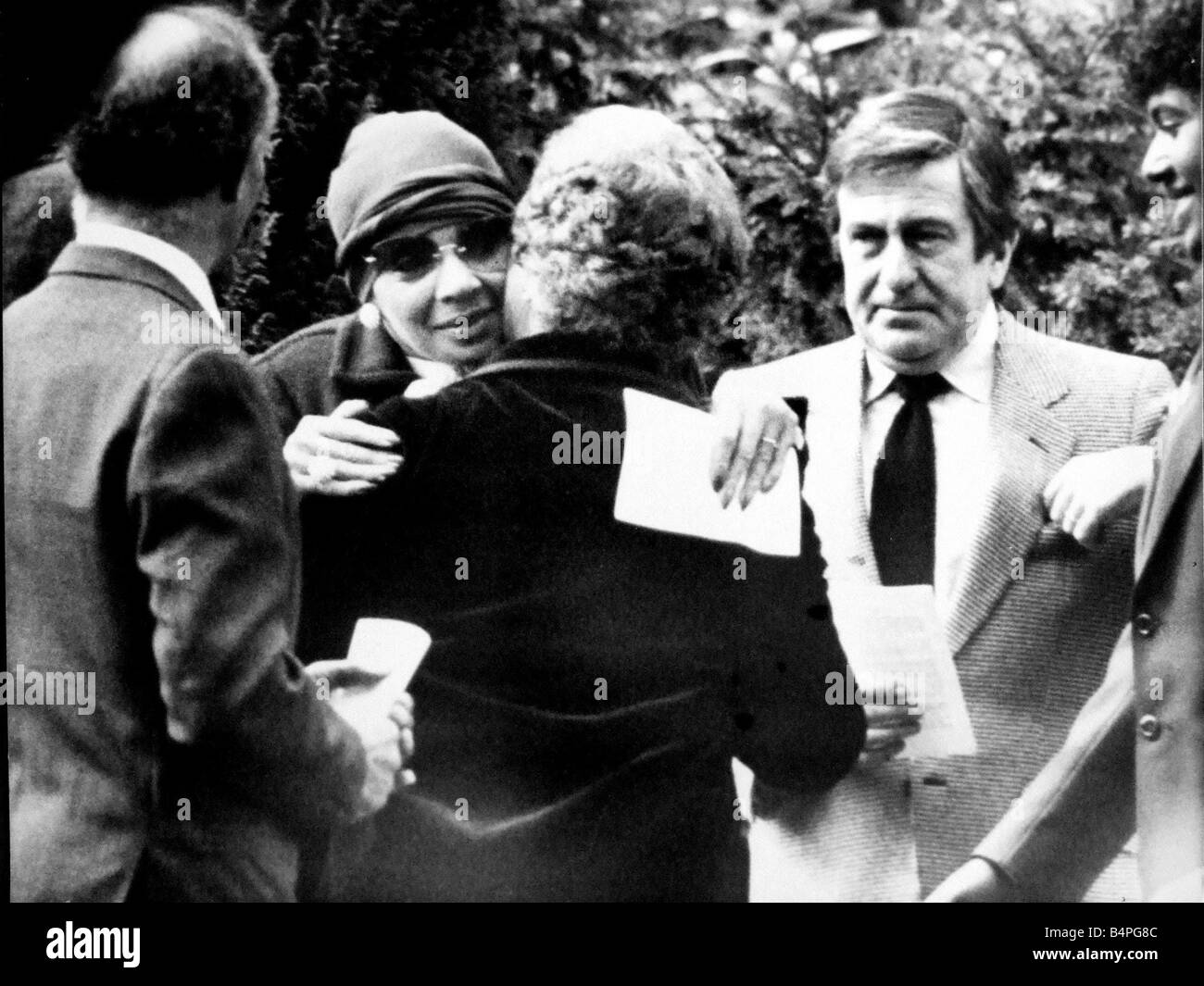 Welsh Singing Star Shirley Bassey Pictured At The Funeral Of Her Mother 7th April 1981 Stock