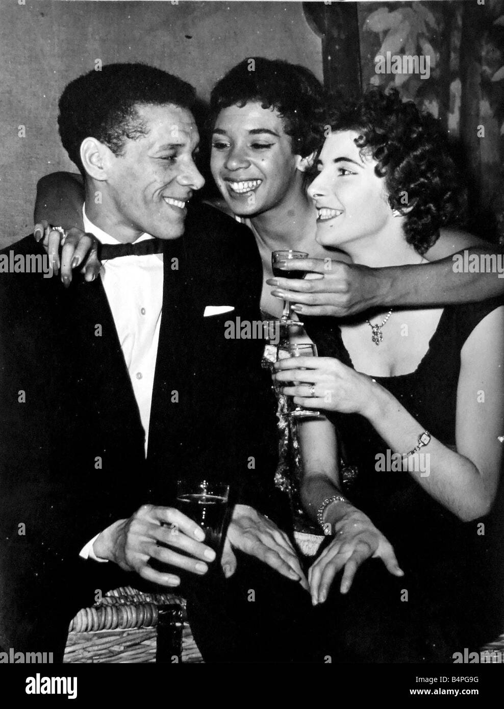 Shirley Bassey pictured at the wedding party she threw at the New ...