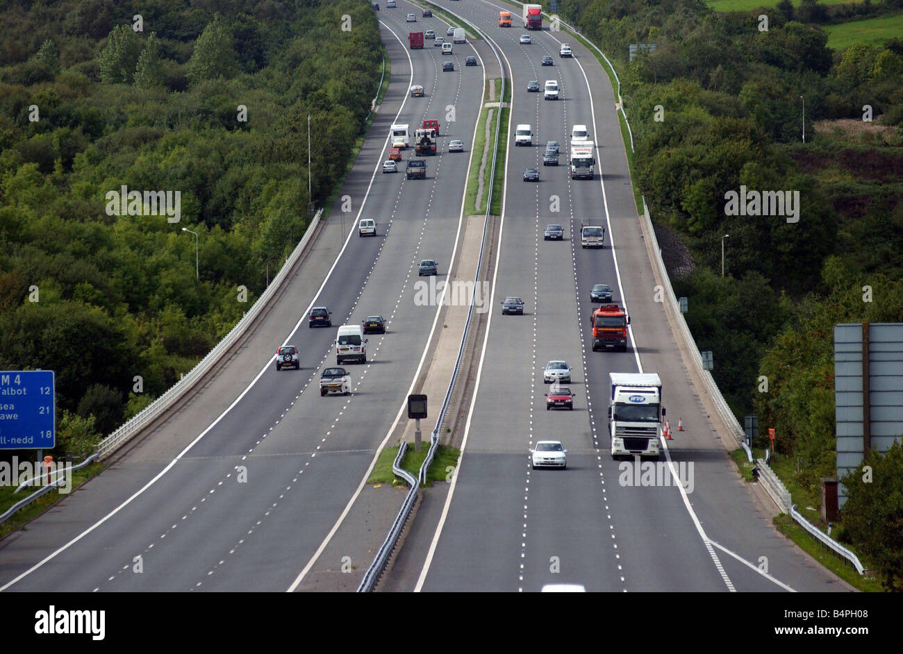 2000s signs hi-res stock photography and images - Alamy