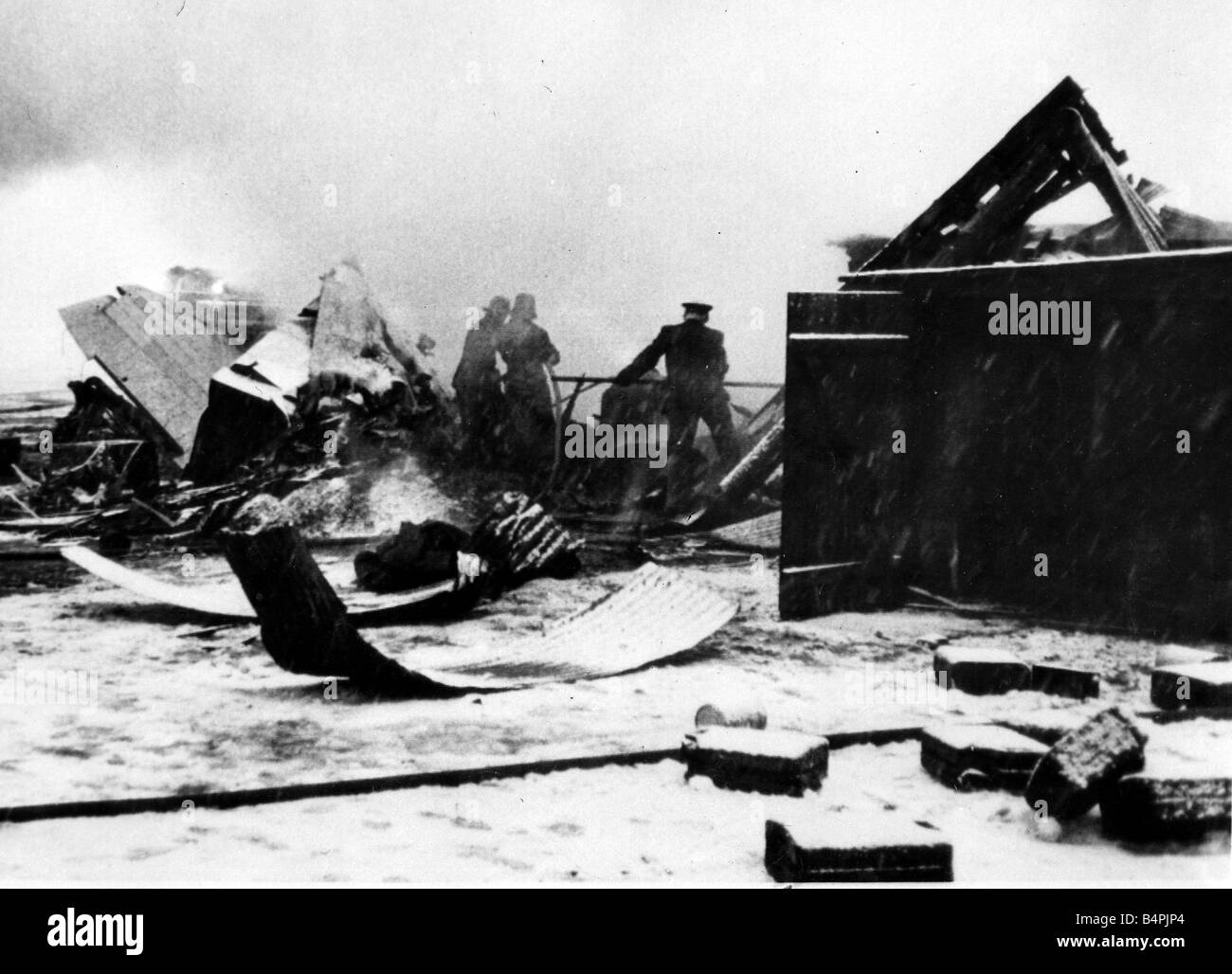 Plane crash in munich hi-res stock photography and images - Alamy
