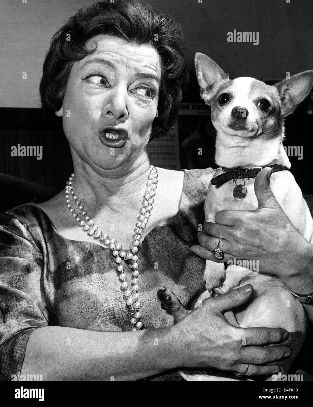 Actress hylda baker hi-res stock photography and images - Alamy