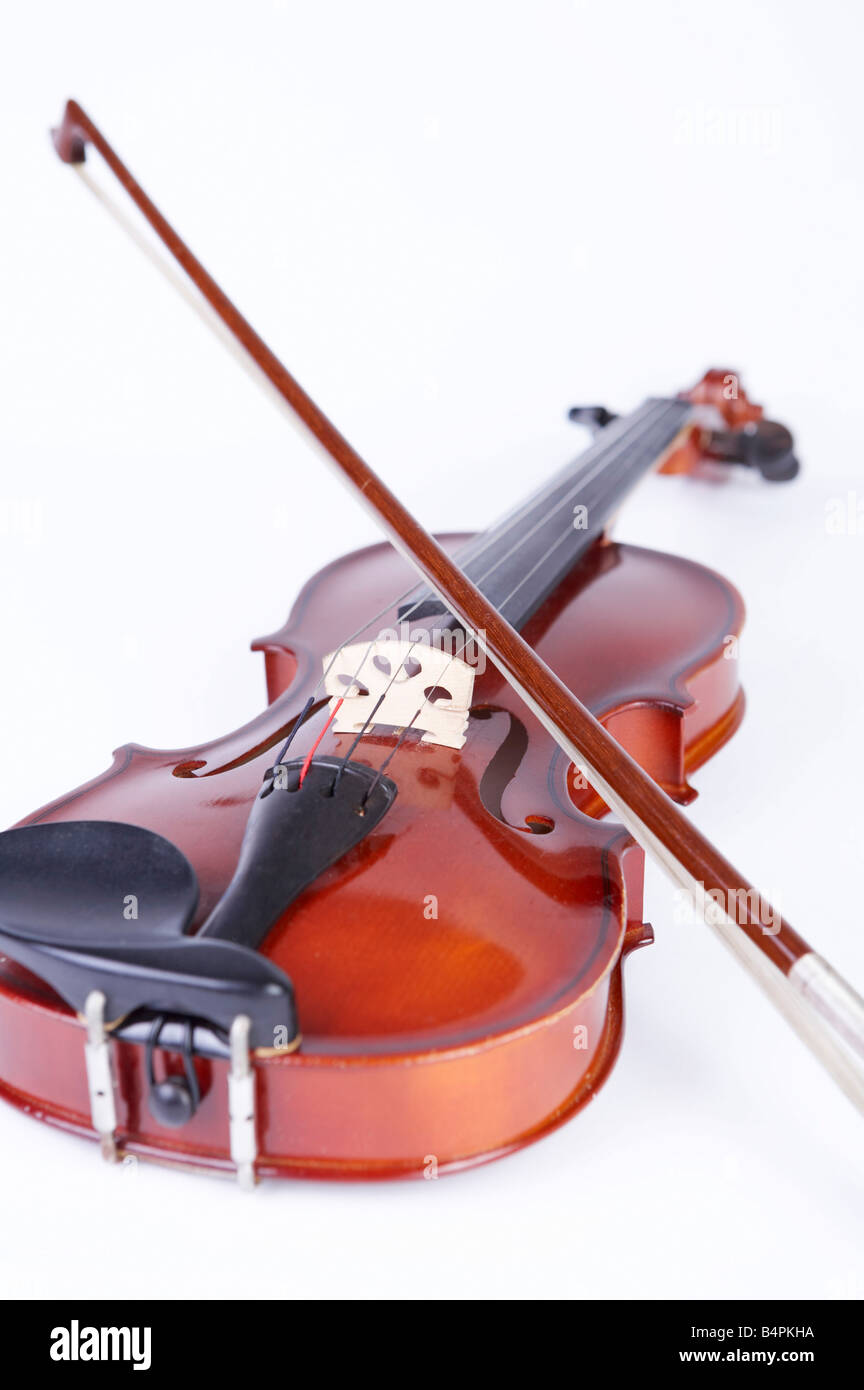 Violin Image Cut Out Stock Images & Pictures - Alamy