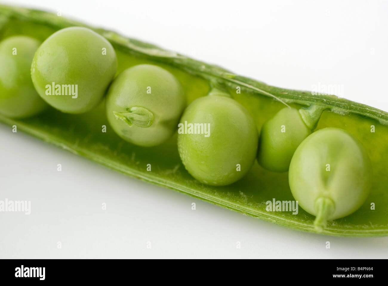 Peas in pod Stock Photo - Alamy