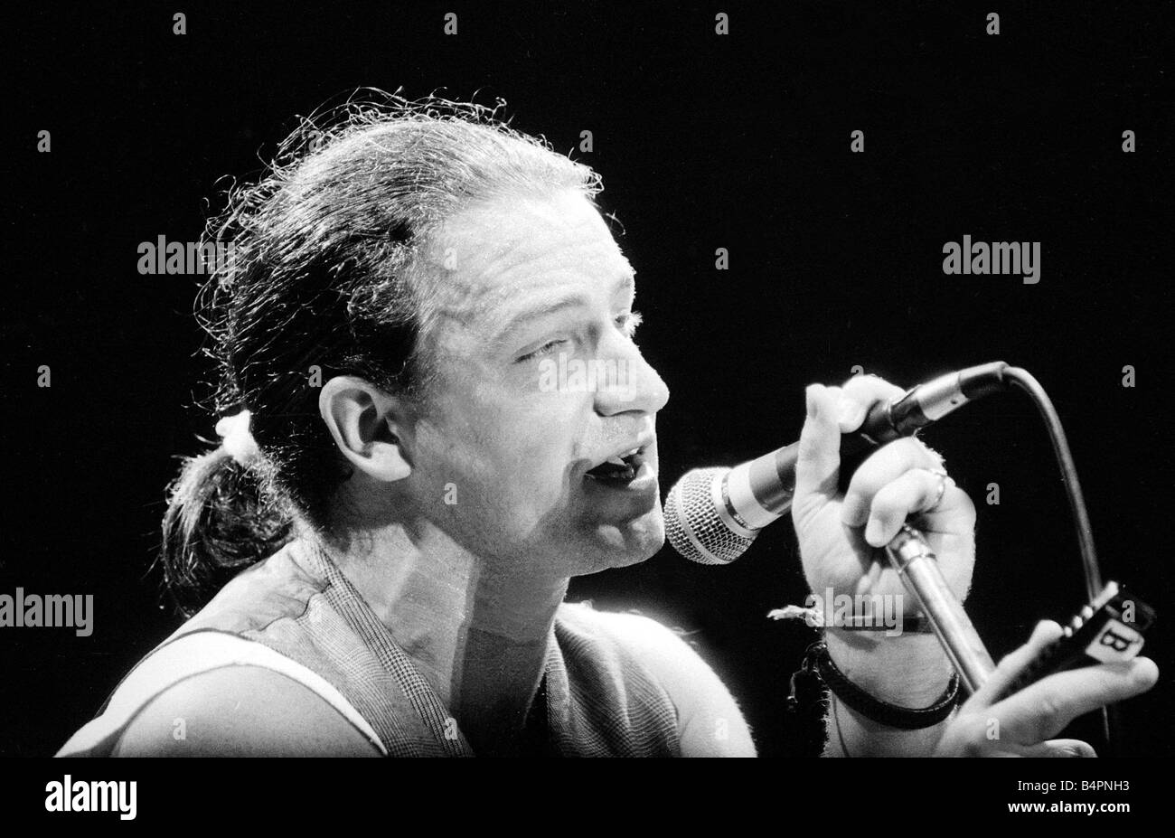 Bono u2 1987 hi-res stock photography and images - Alamy