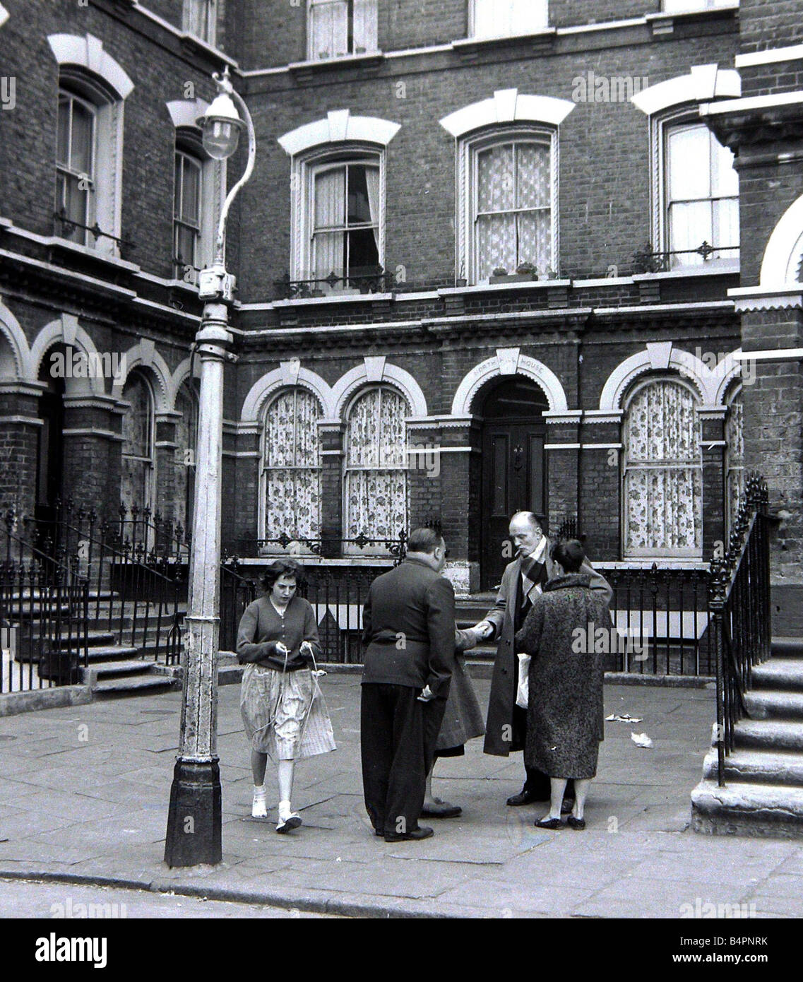 William Digger Handley Hoxton s most famous street bookmaker takes bets ...