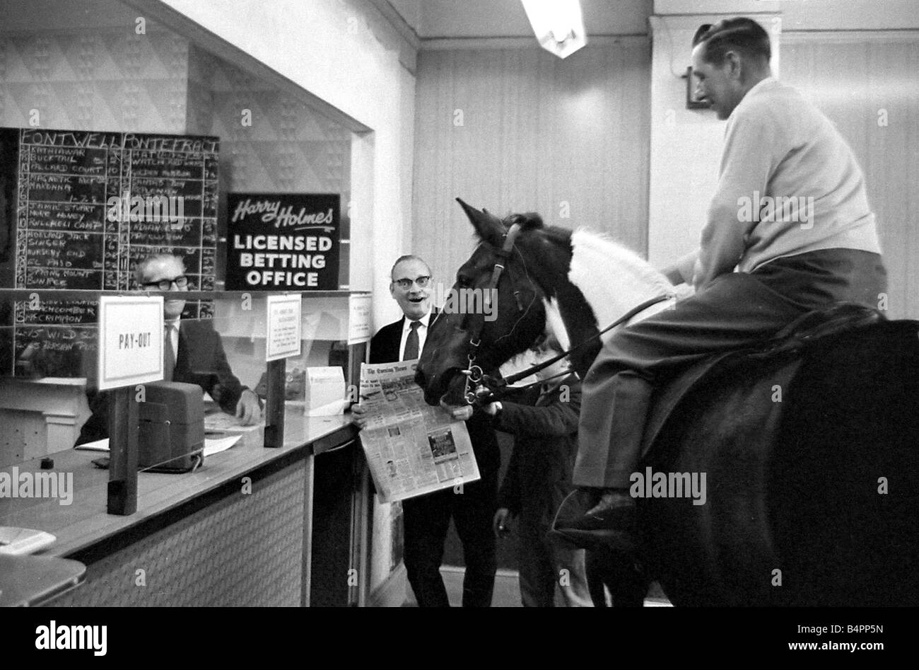 Horse stables 1960s hi-res stock photography and images - Alamy
