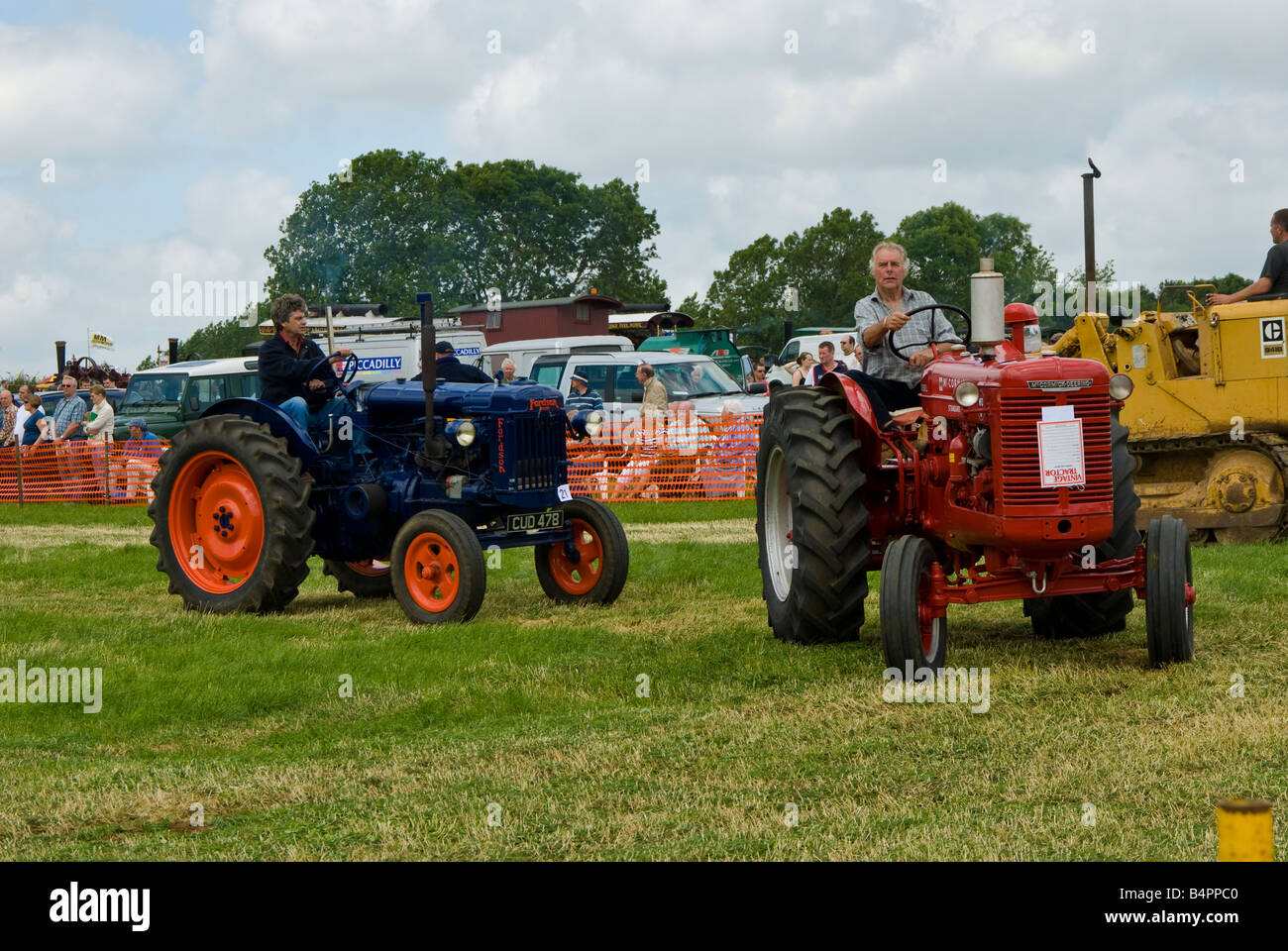 Fordson Major and McCormick Deering tractors displayed at Bloxham ...