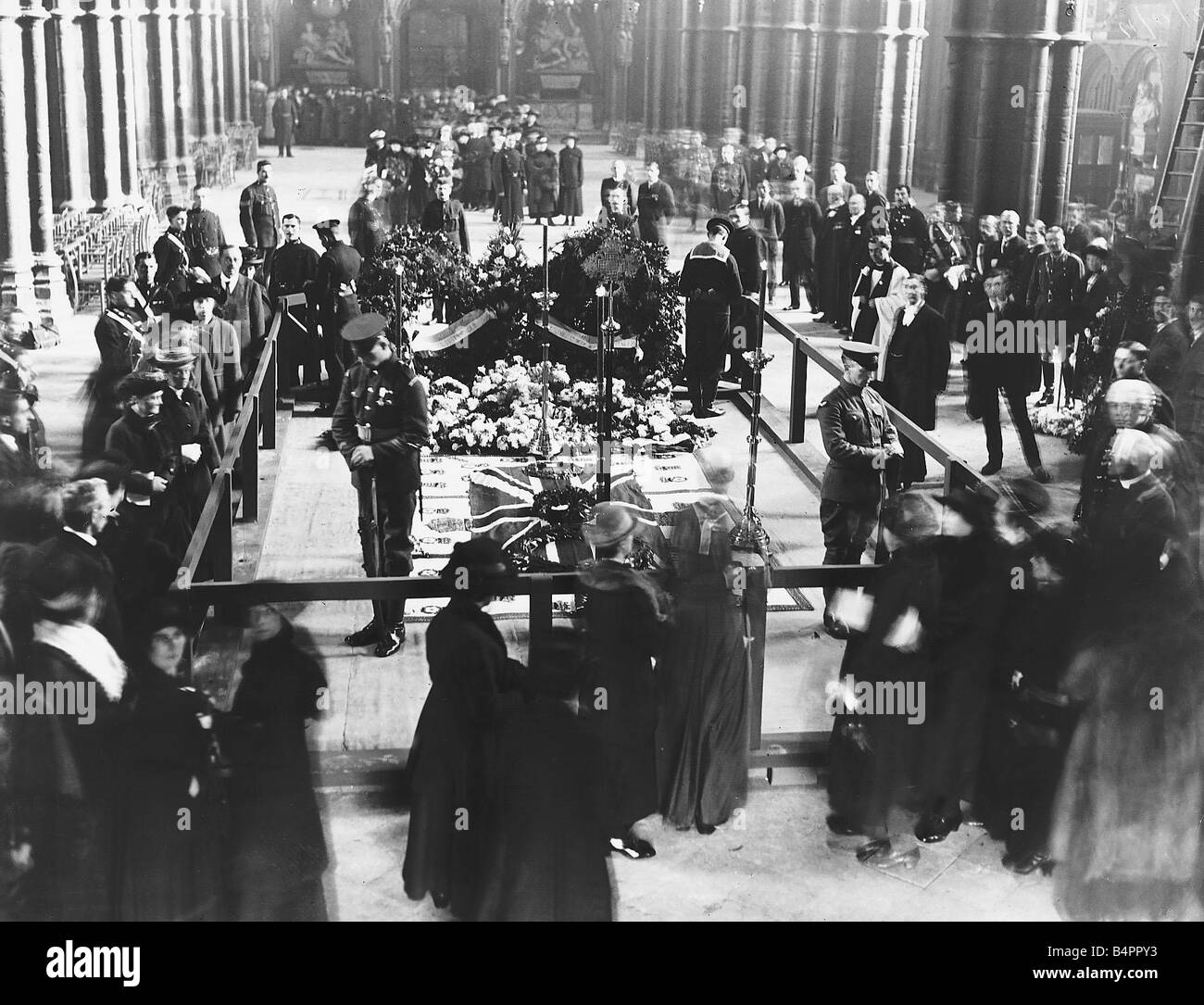 Funeral of the unknown warrior at Westminster Abbey The idea of such a ...