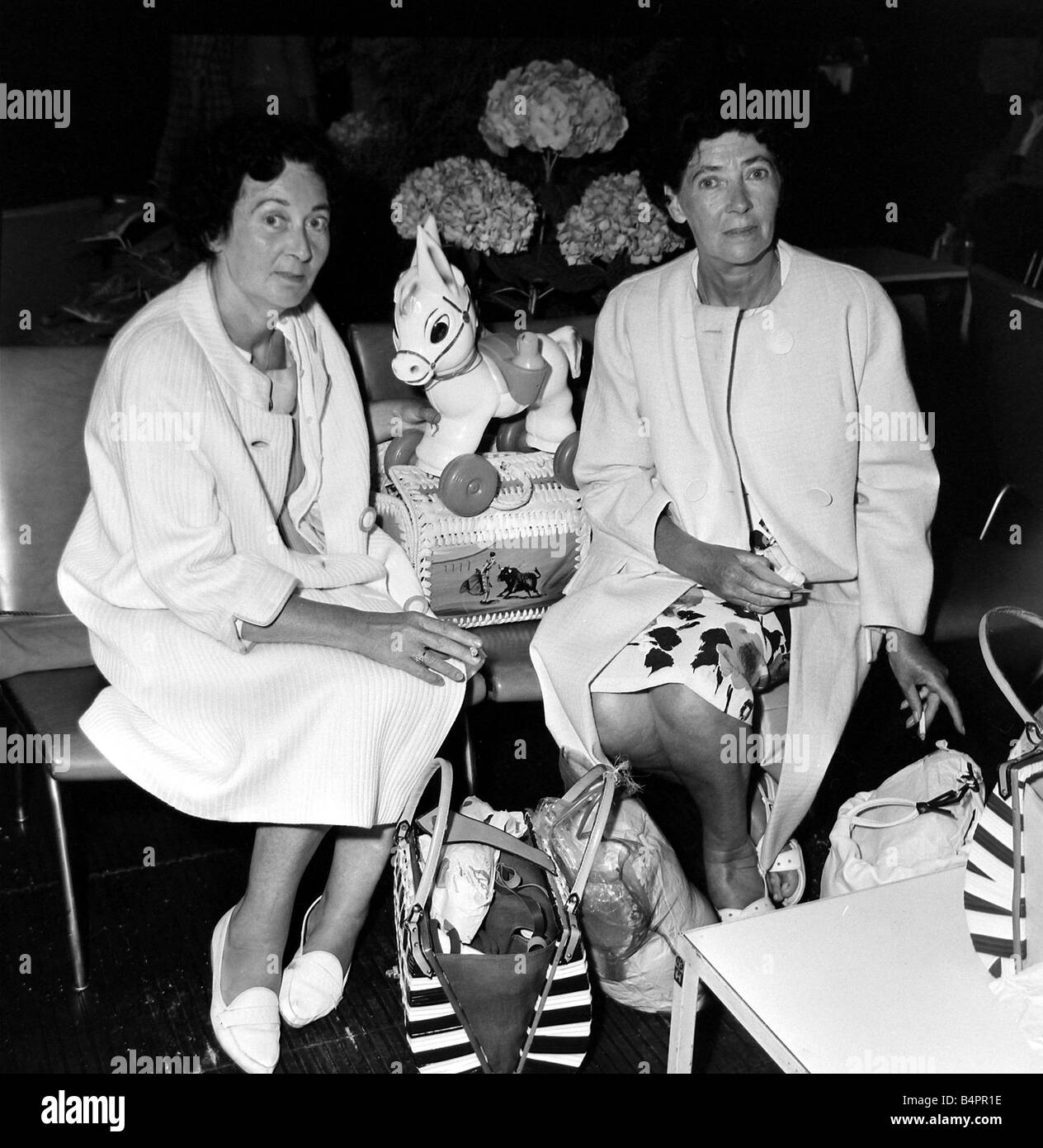 Dorothy margaret Black and White Stock Photos & Images - Alamy