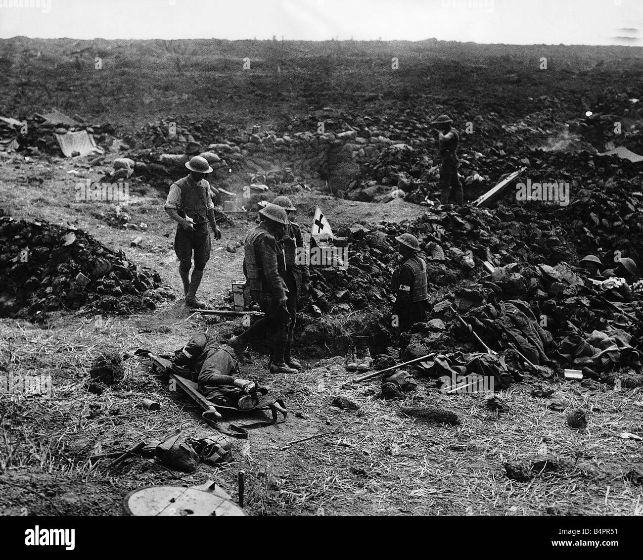 Army dressing station at Messines Ridge with British troops tending to ...