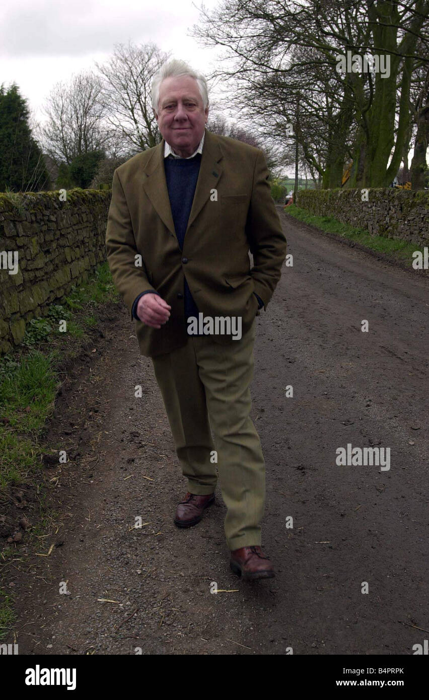 Roy Hattersley former Labour MP April 2001 walking in the countryside ...