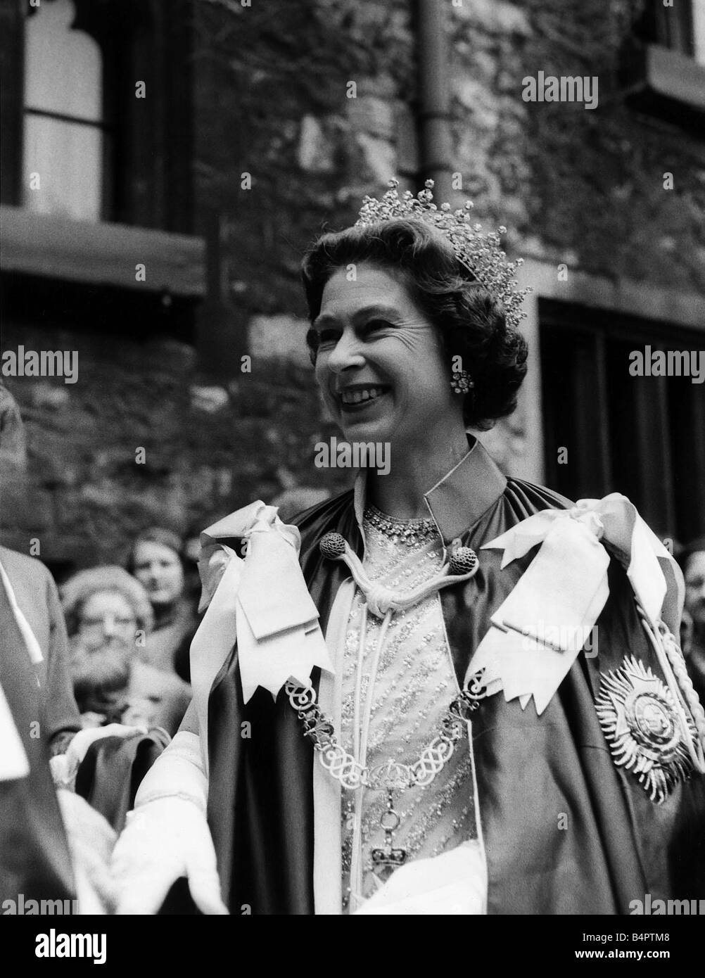 Queen Elizabeth II outside Westminster Abbey October 1972 wearing the ...