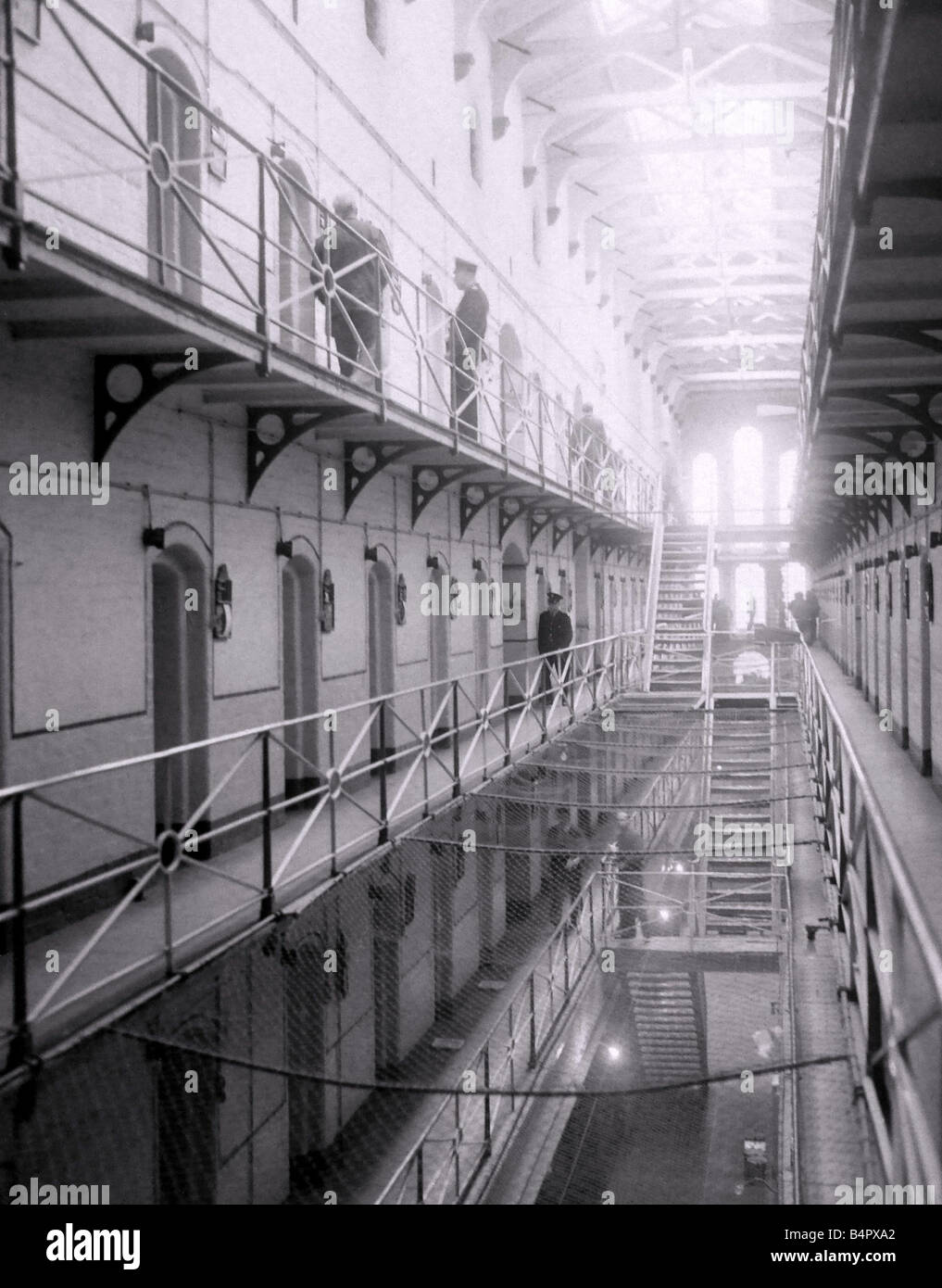 Winson Green Prison This is B wing one of the three main blocks in the ...