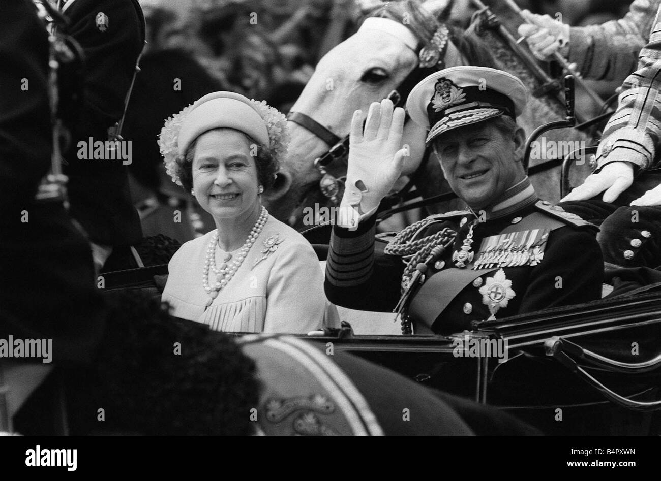 Prince Charles wedding to Lady Diana Spencer in July 1981 with Queen ...