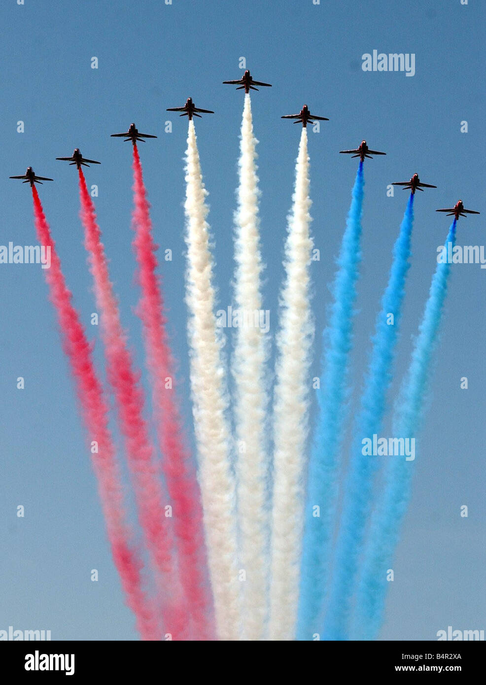 Red Arrows from the RAF Stock Photo - Alamy