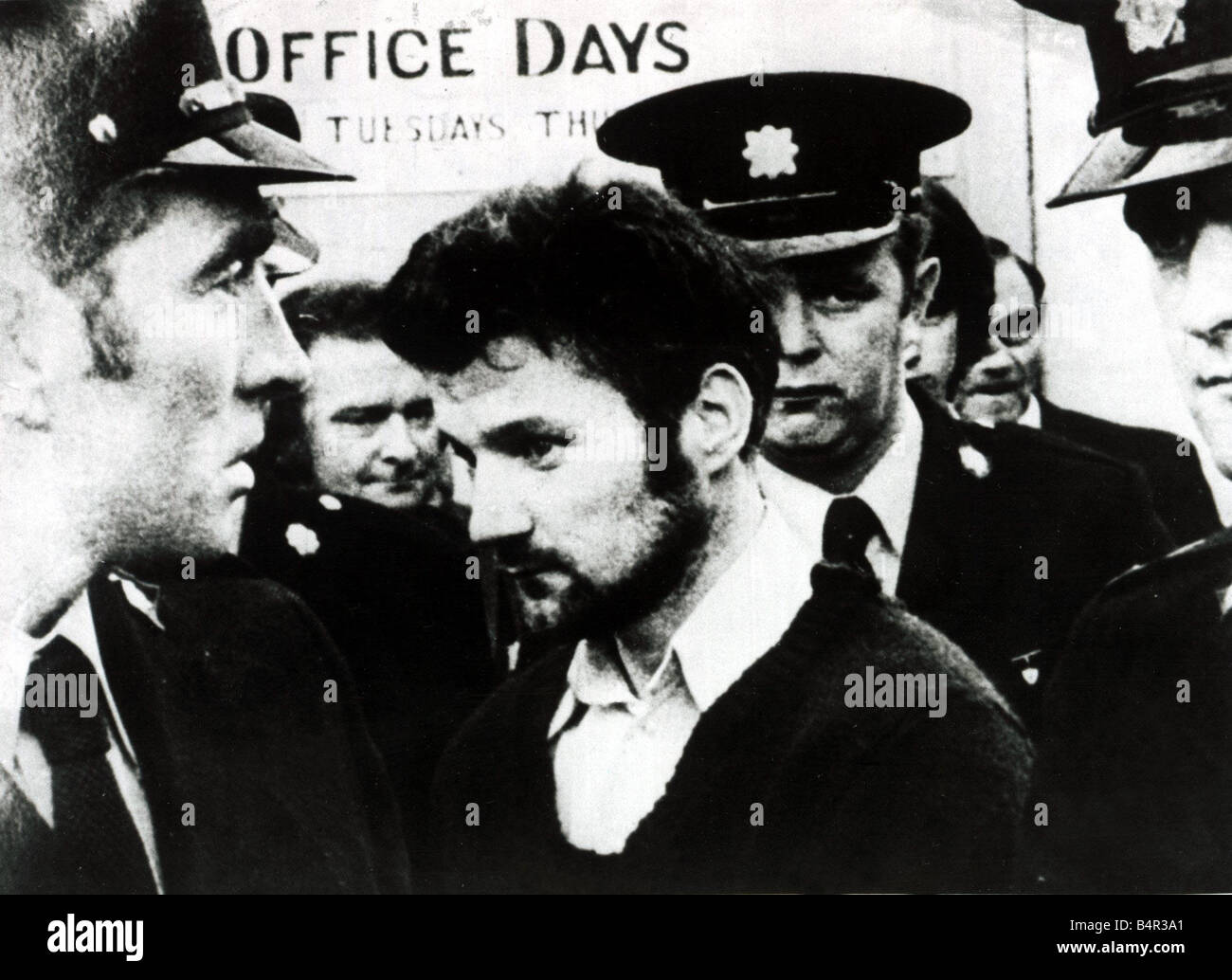 John Shaw with police officers Crime murder Convicted with Jeffrey ...