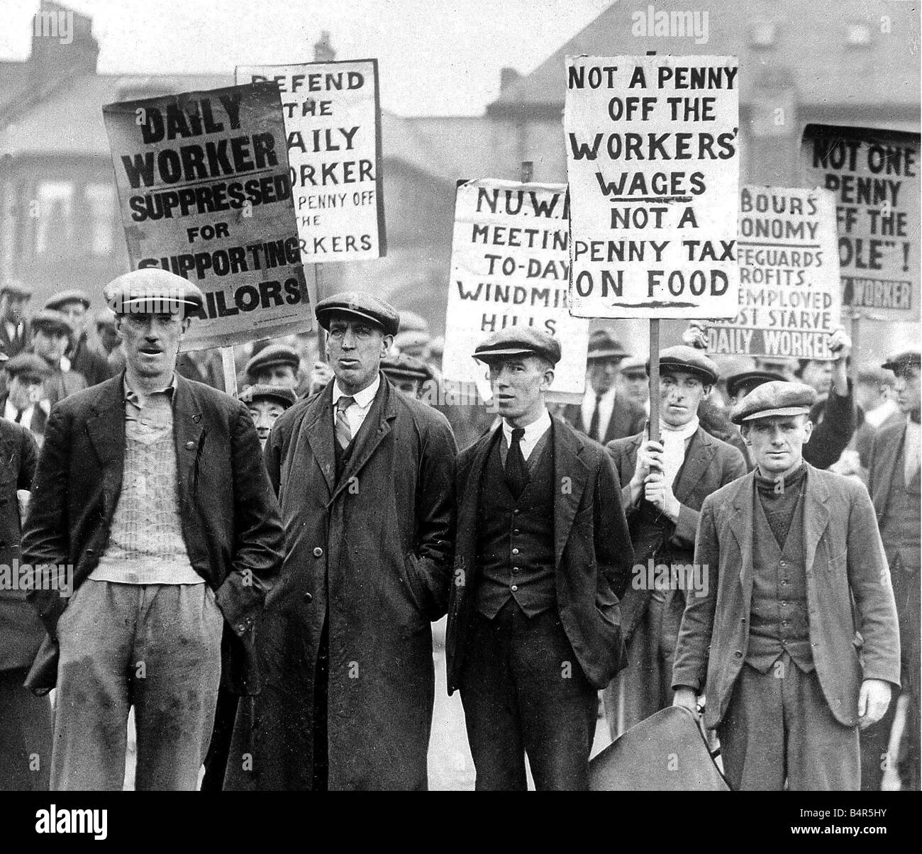 North East workers demonstrating during the General Strike of 1926 ...