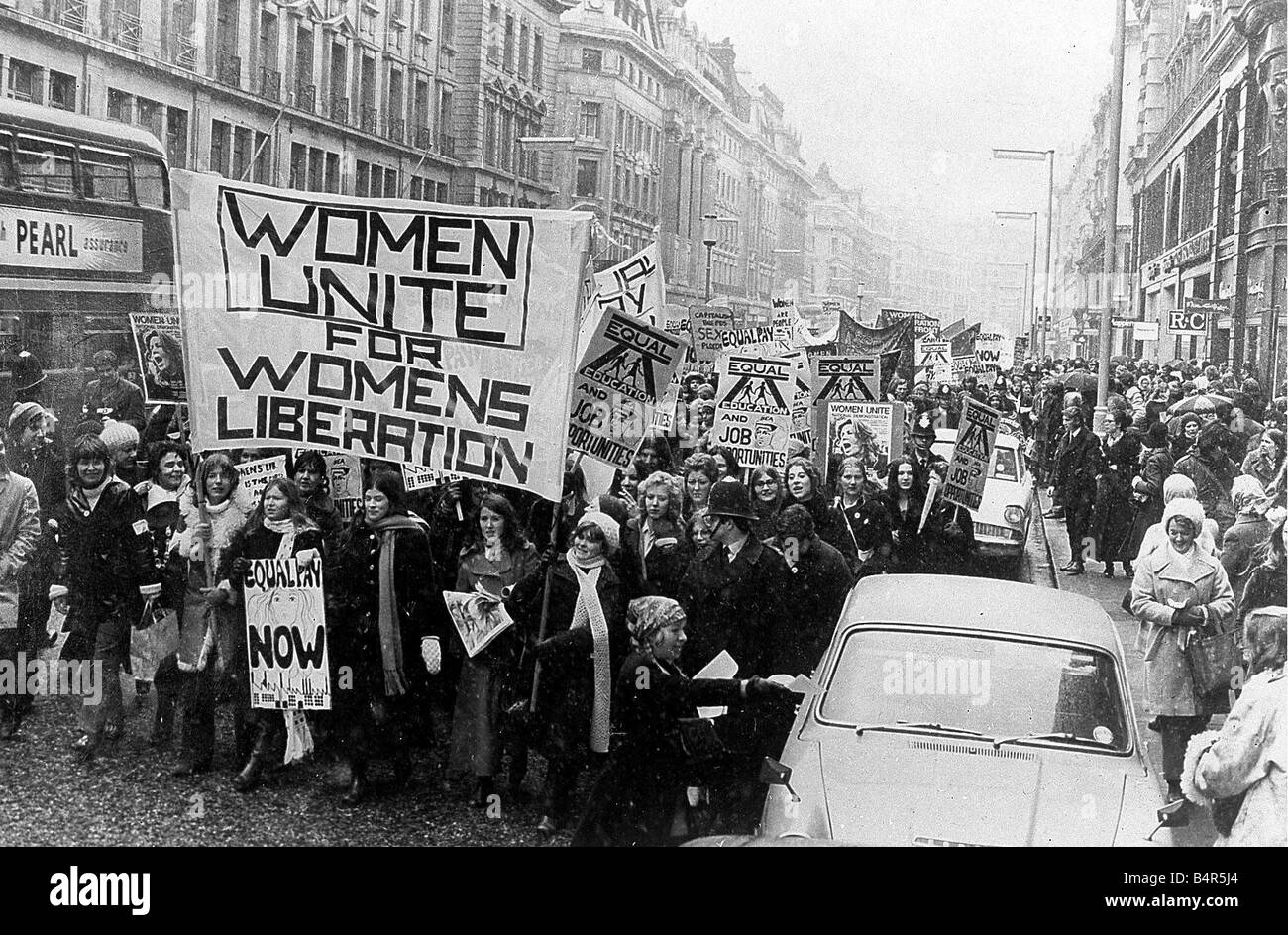A march for Women s Liberation in the 1970s Stock Photo - Alamy