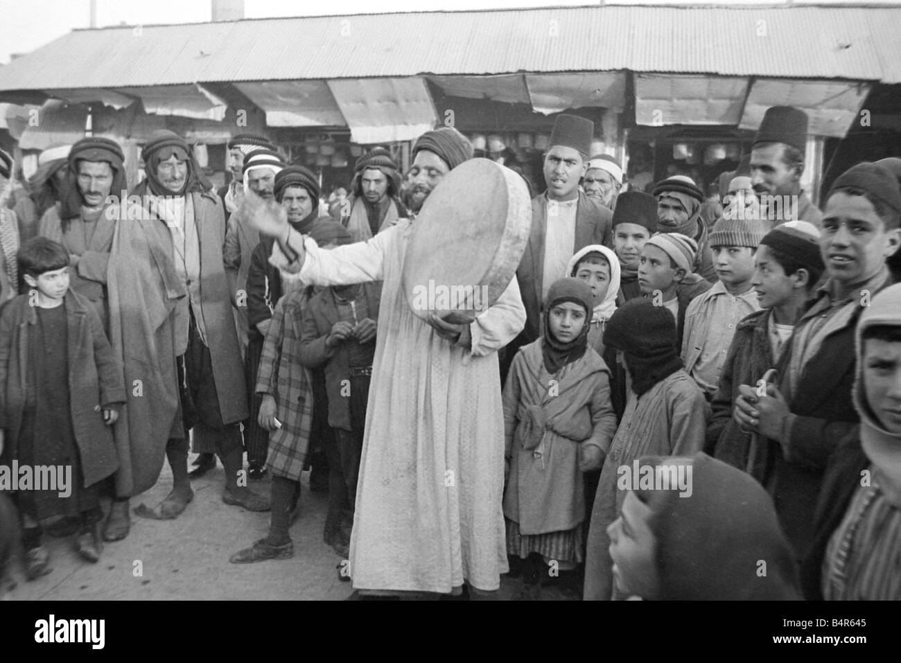 Street performed Black and White Stock Photos & Images - Alamy