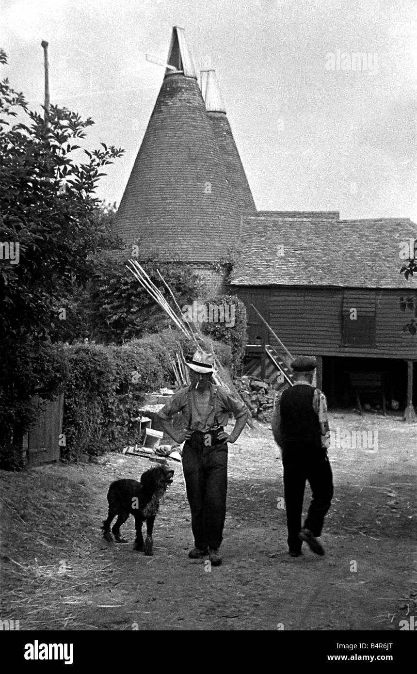 Farm workers 1930s hi-res stock photography and images - Alamy