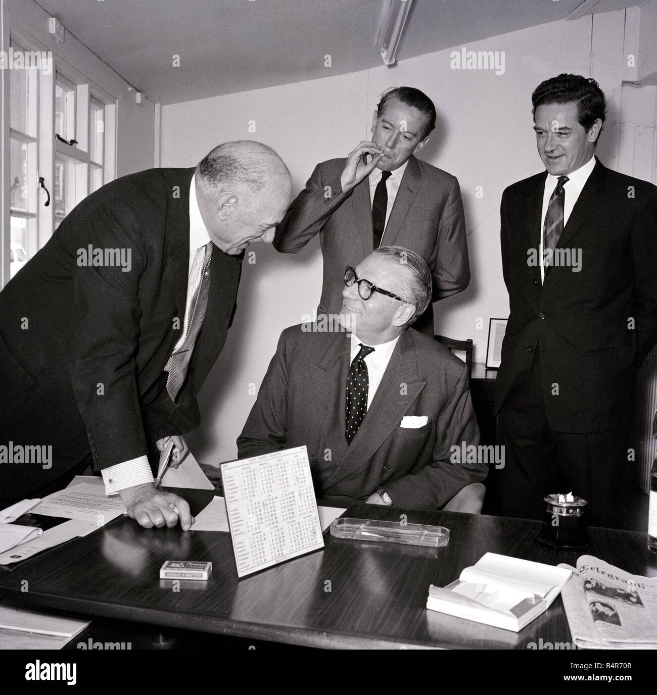 Kenneth tynan and olivier hi-res stock photography and images - Alamy