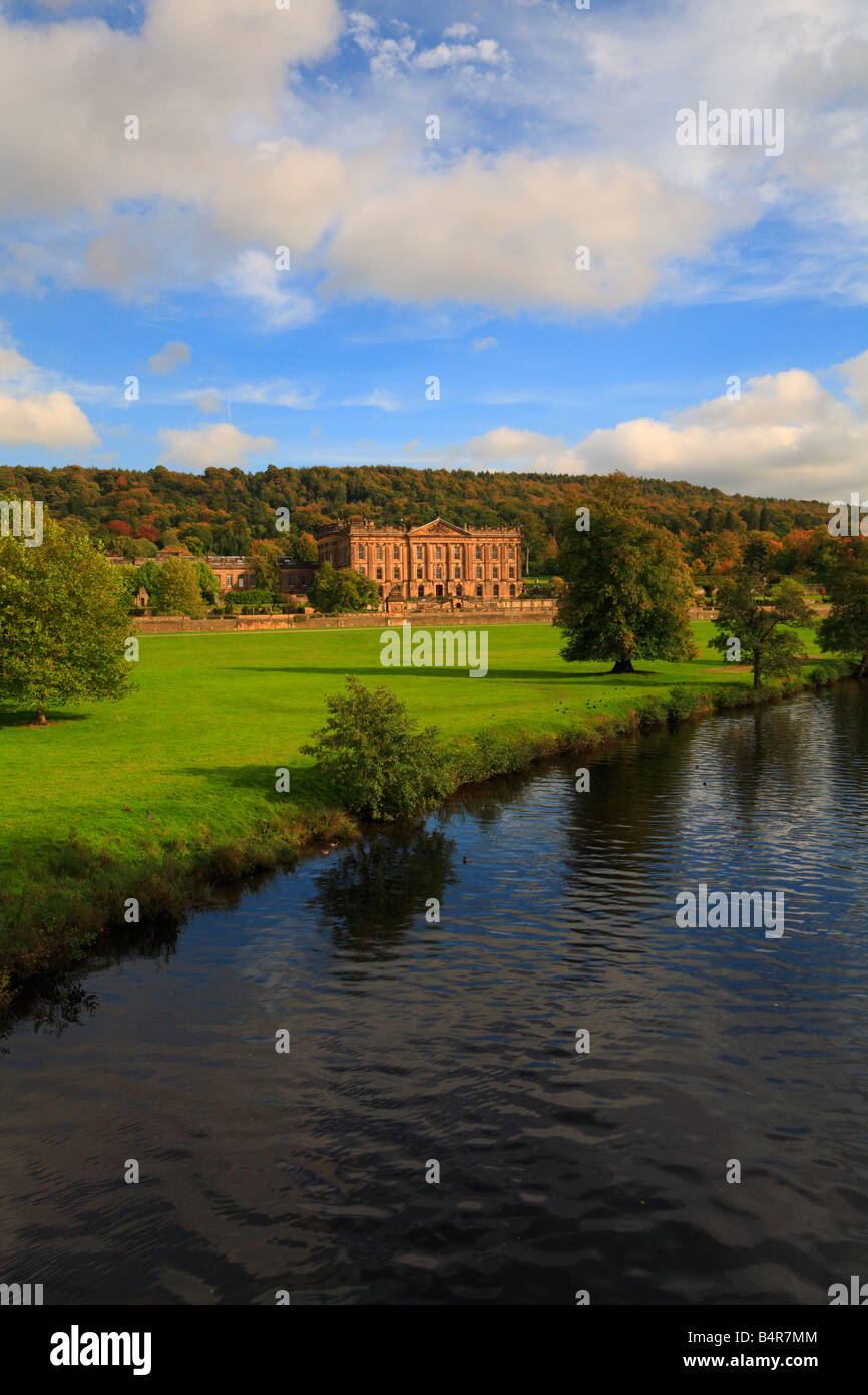 Autumn at Chatsworth House and River Derwent, Derbyshire, England, UK ...