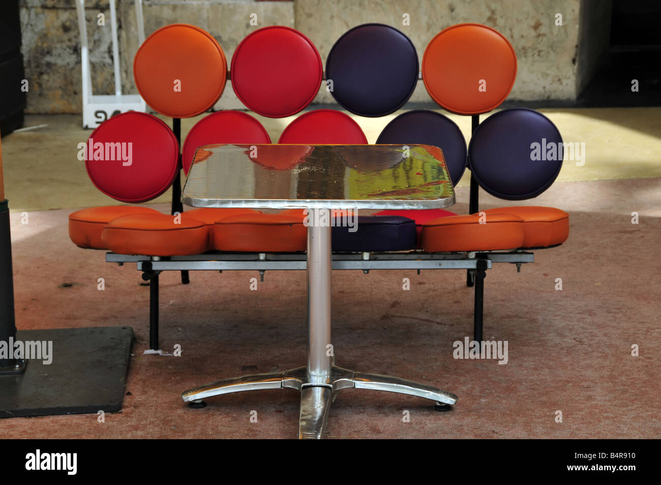 modern coach at collins road miami beach florida Stock Photo - Alamy