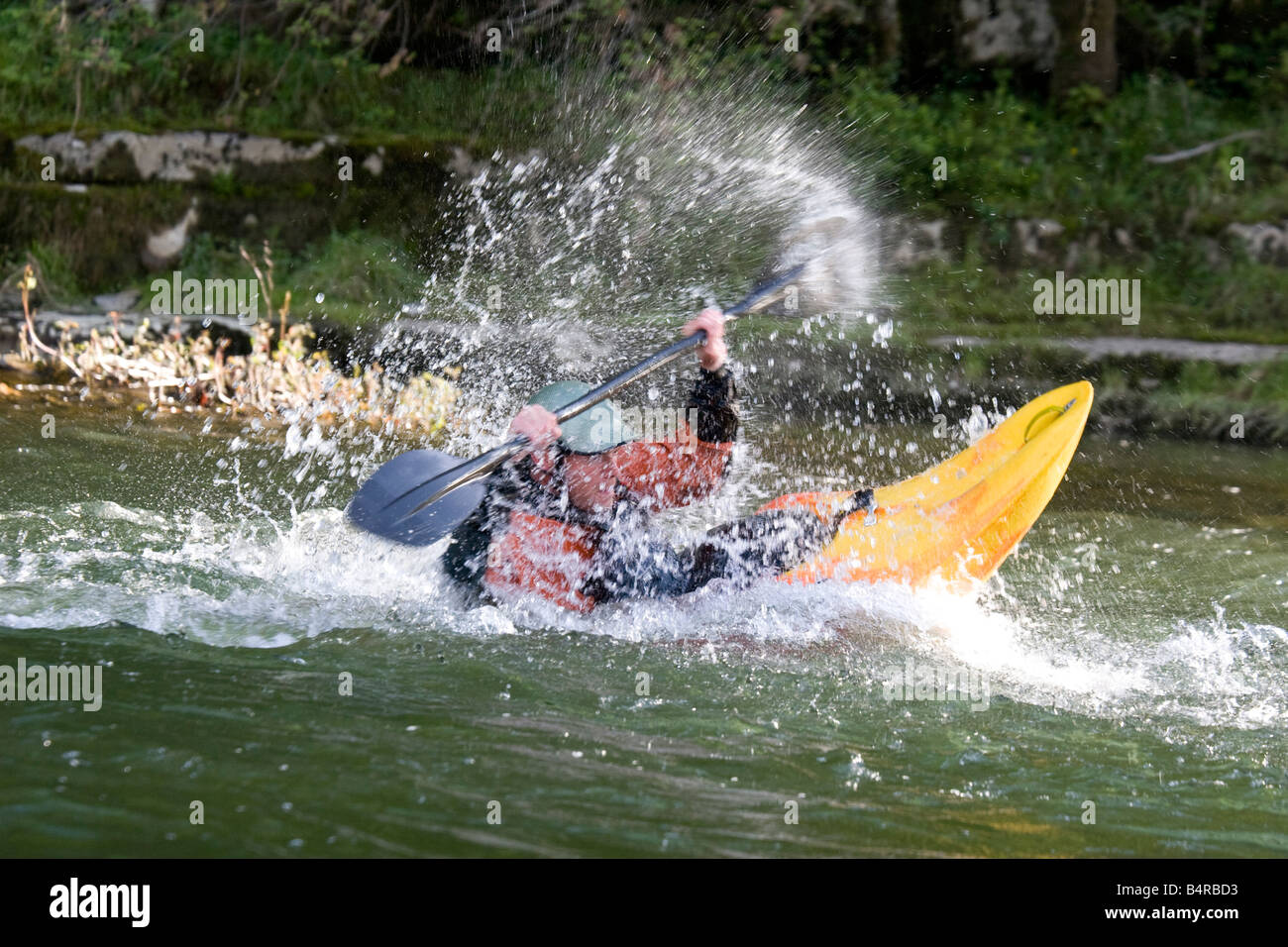 Kayak whitewater hi-res stock photography and images - Alamy