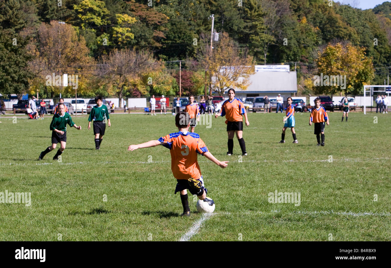 A Saturday league soccer football match. Pre-teens Stock Photo - Alamy