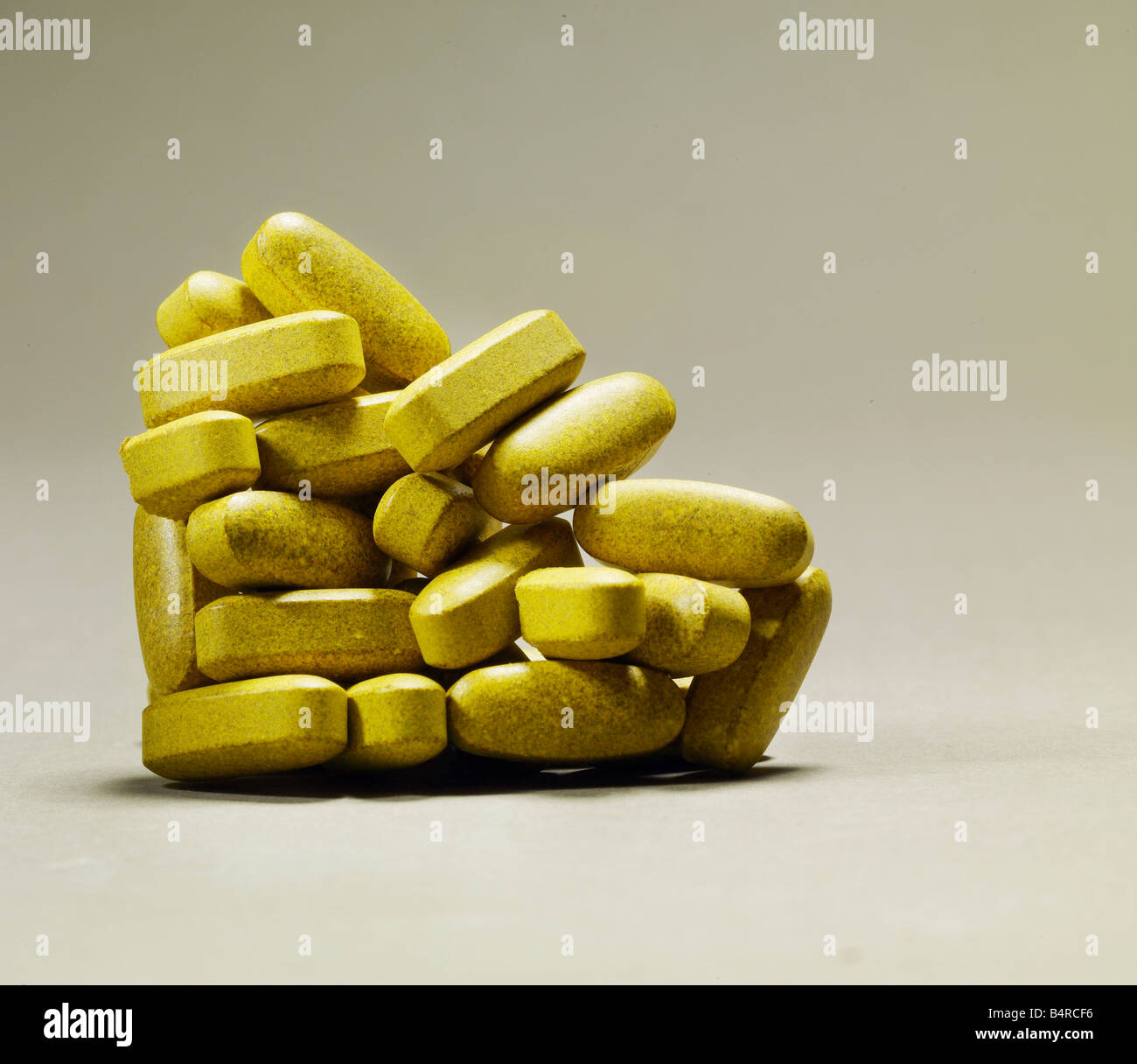 Yellow fibre hi-res stock photography and images - Alamy