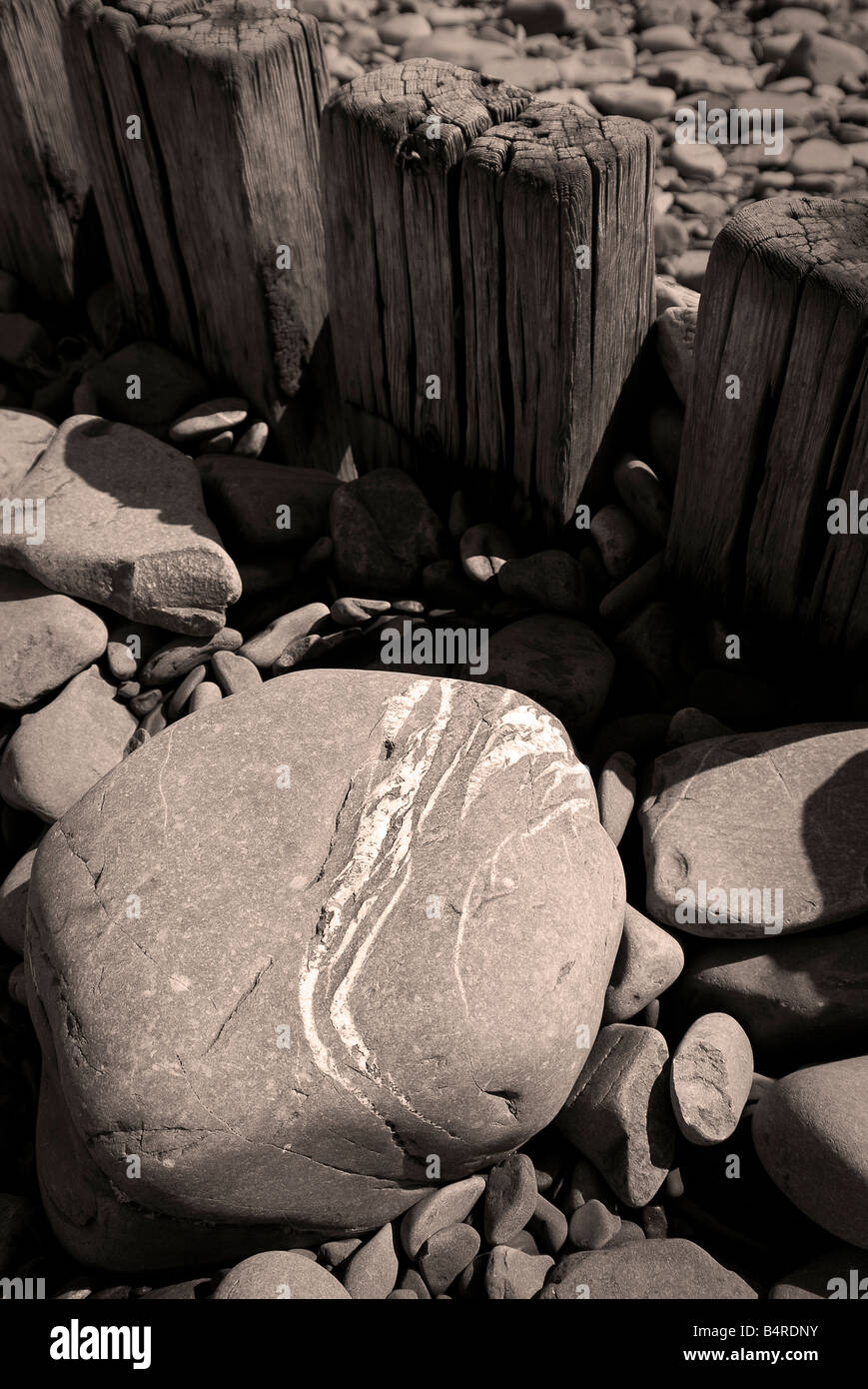 Wave breaker stone hi-res stock photography and images - Alamy