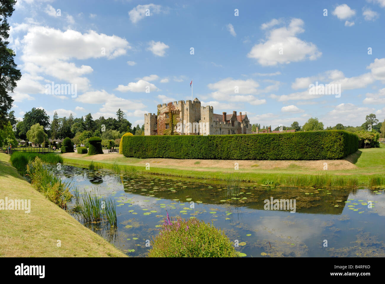 Hever Castle and Gardens Stock Photo - Alamy