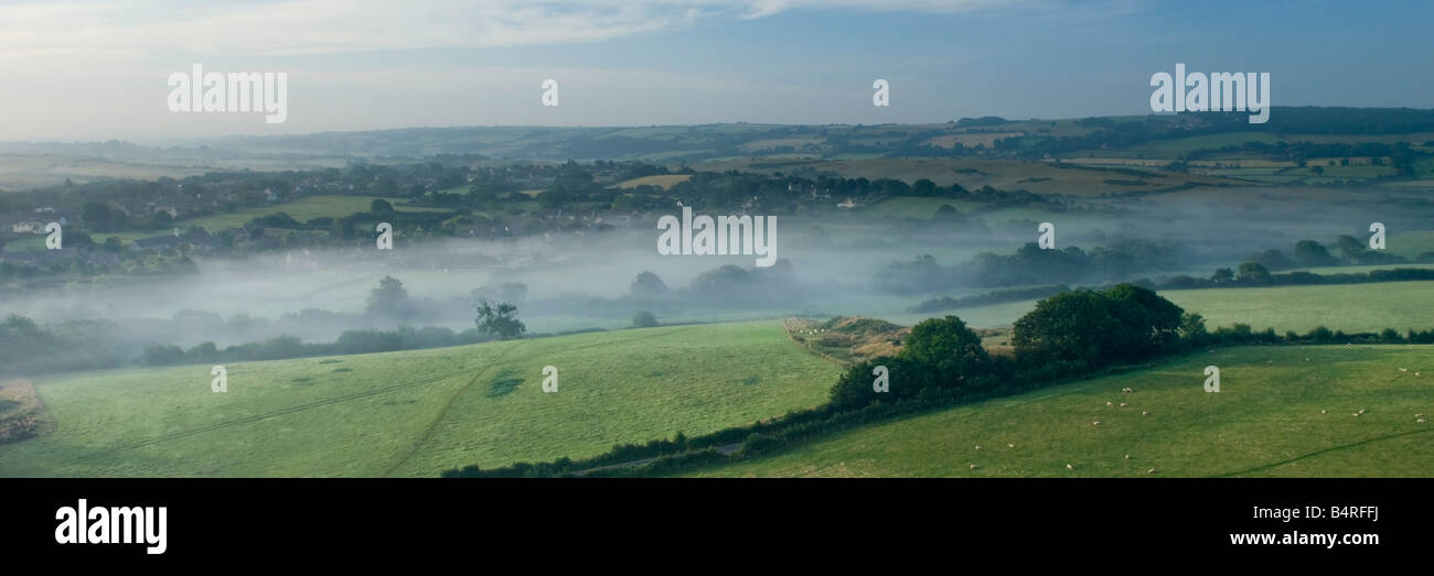 Church knowle village hi-res stock photography and images - Alamy