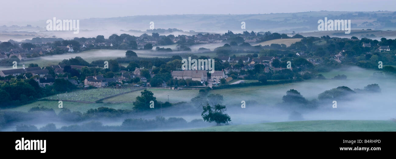 Church knowle village hi-res stock photography and images - Alamy