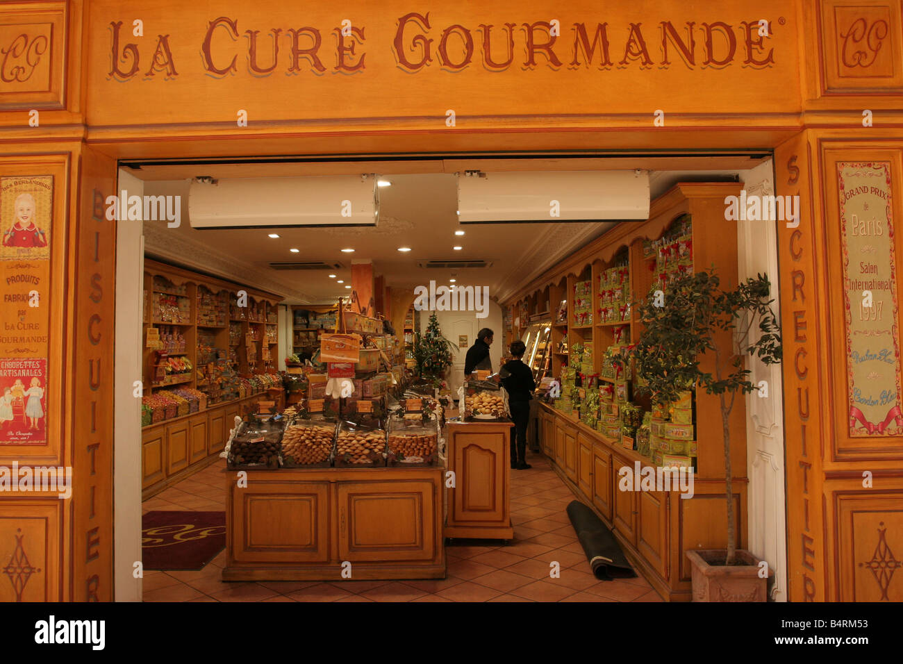 La cure gourmande biscuit shop hi-res stock photography and images - Alamy
