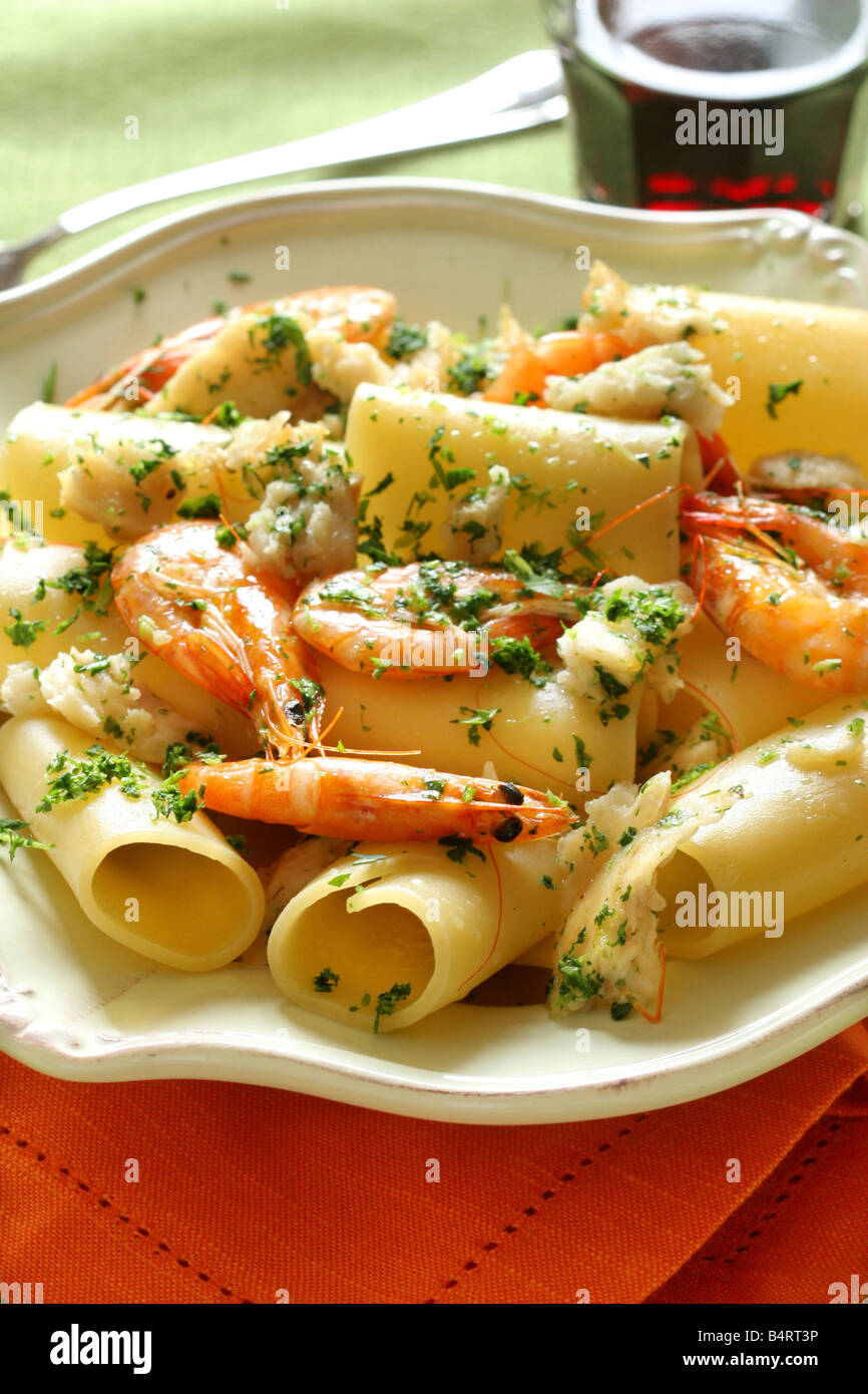 Paccheri di pasta hi-res stock photography and images - Alamy