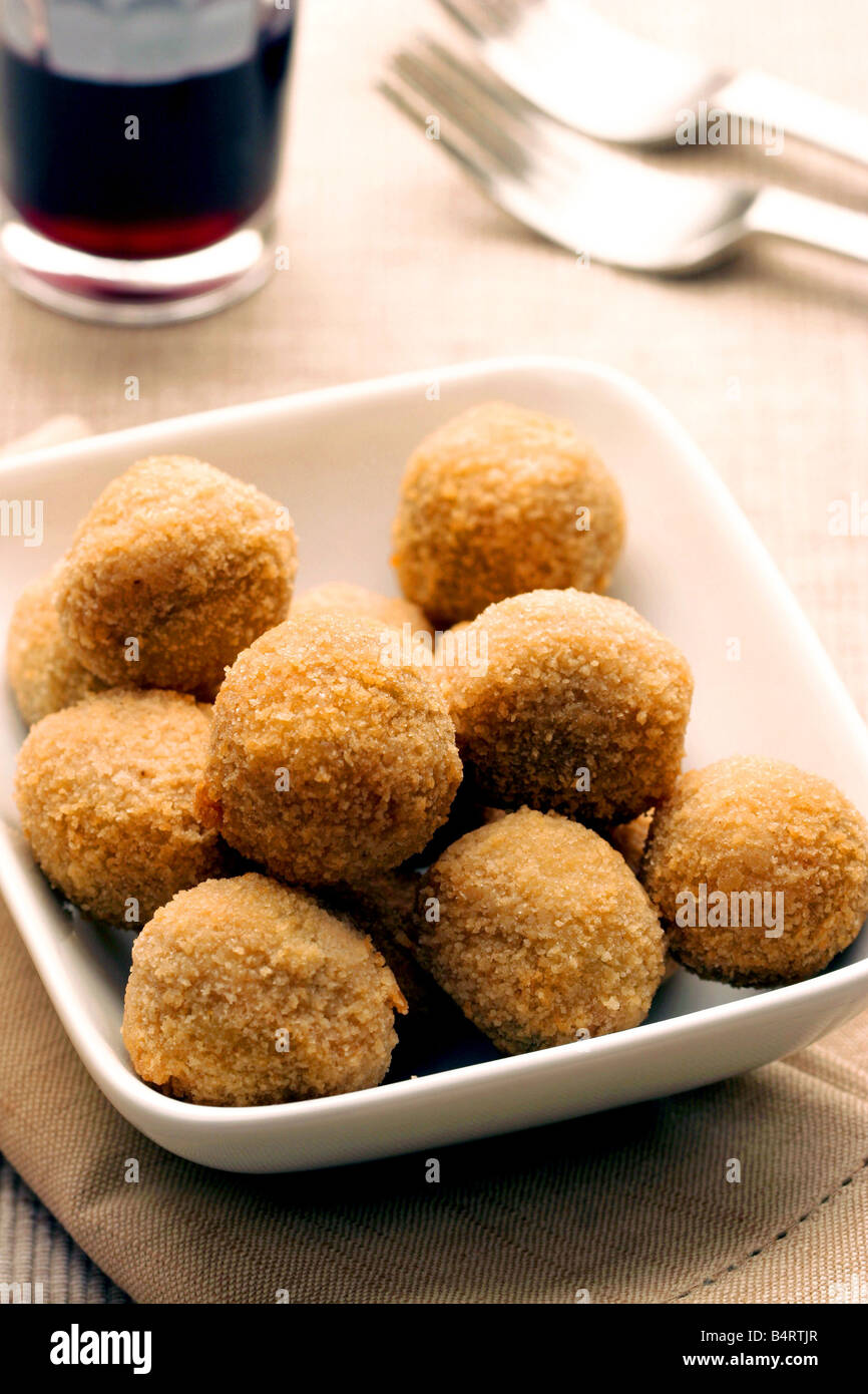 Olive ascolane hi-res stock photography and images - Alamy