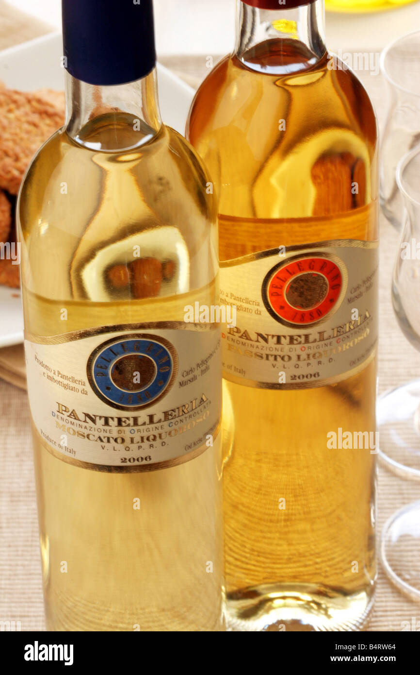 Moscato passito hi-res stock photography and images - Alamy