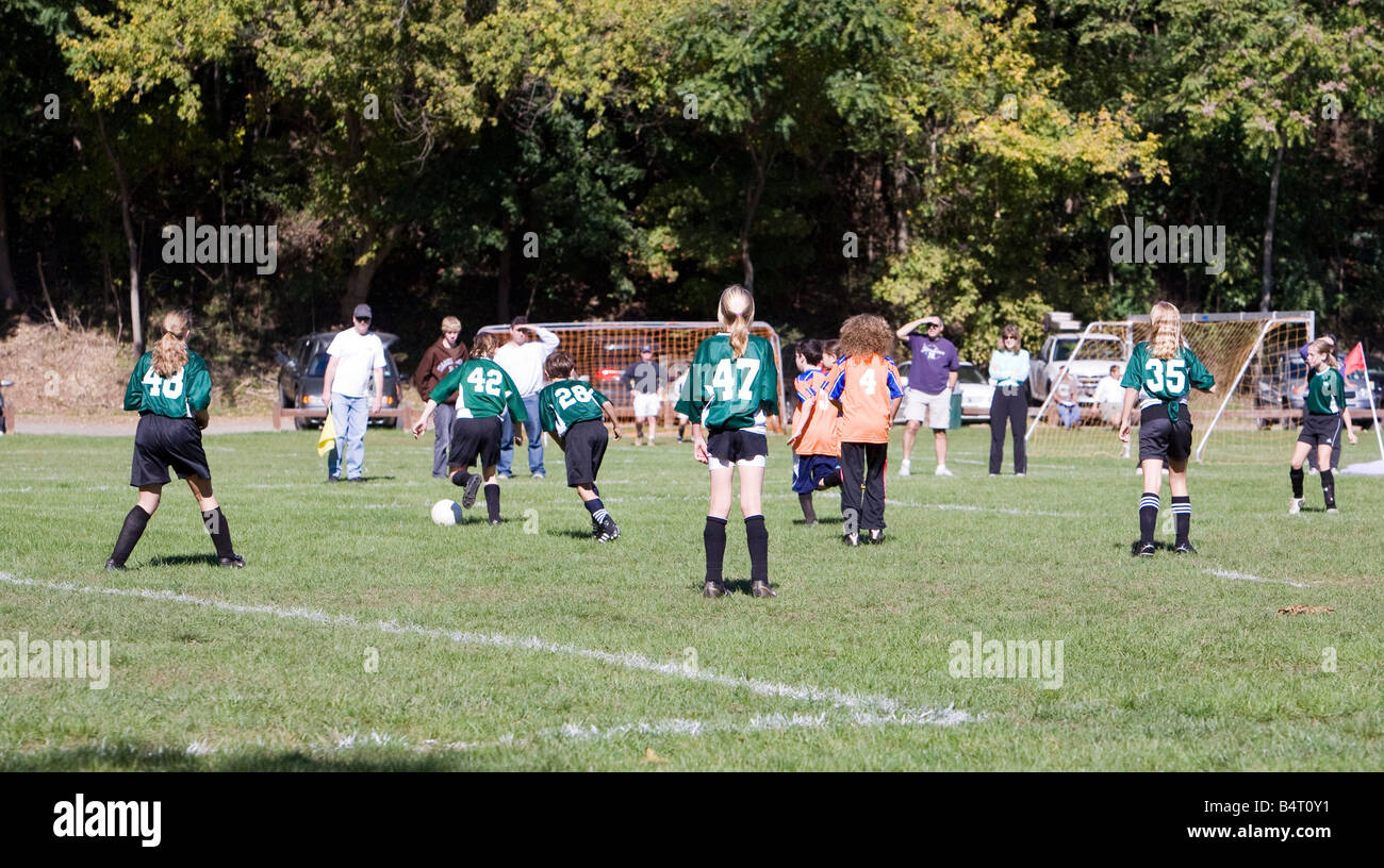 Girls soccer kick hi-res stock photography and images - Alamy