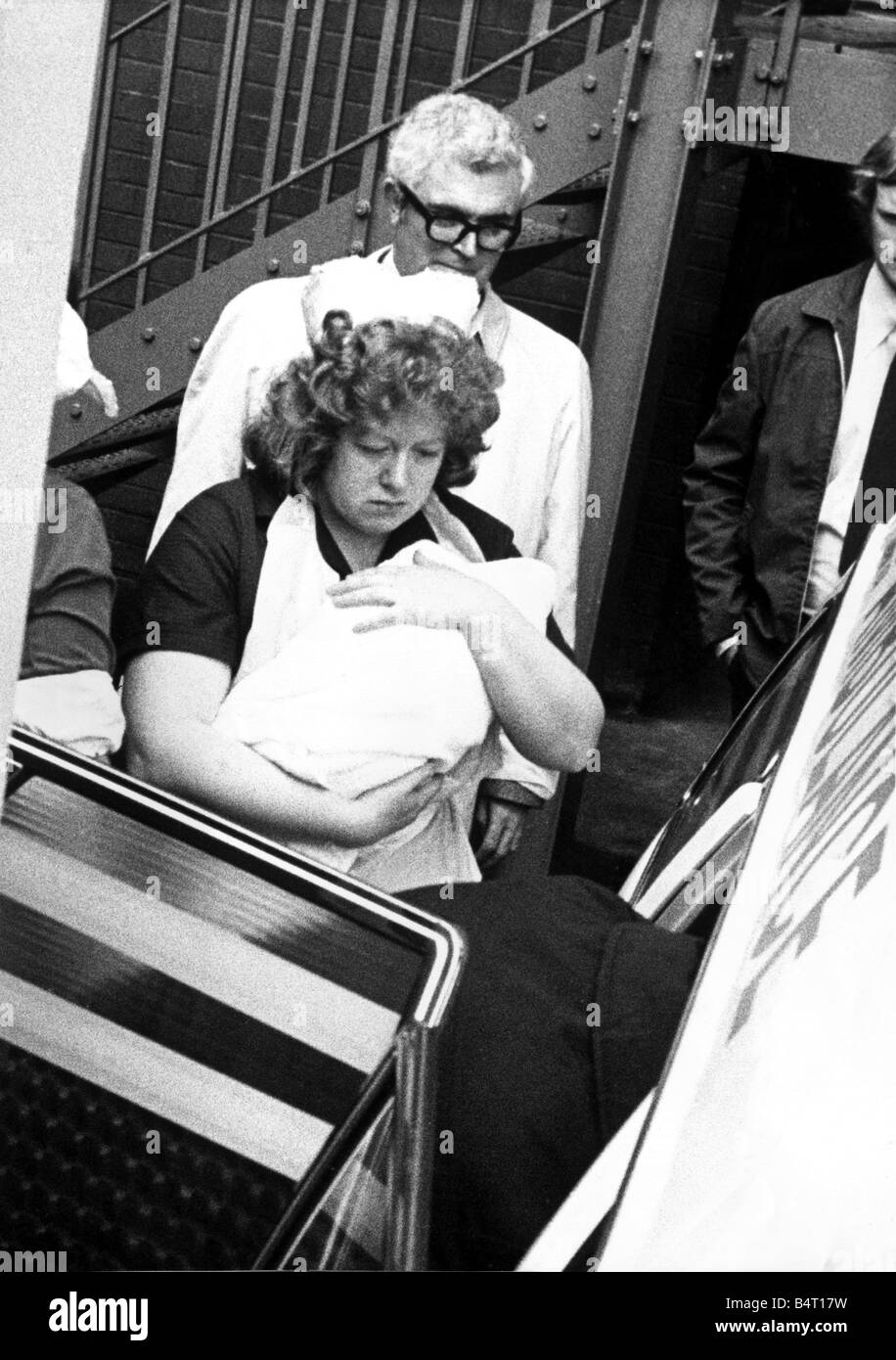 Sister Brown carries Louise Brown the World s first test tube baby to ...
