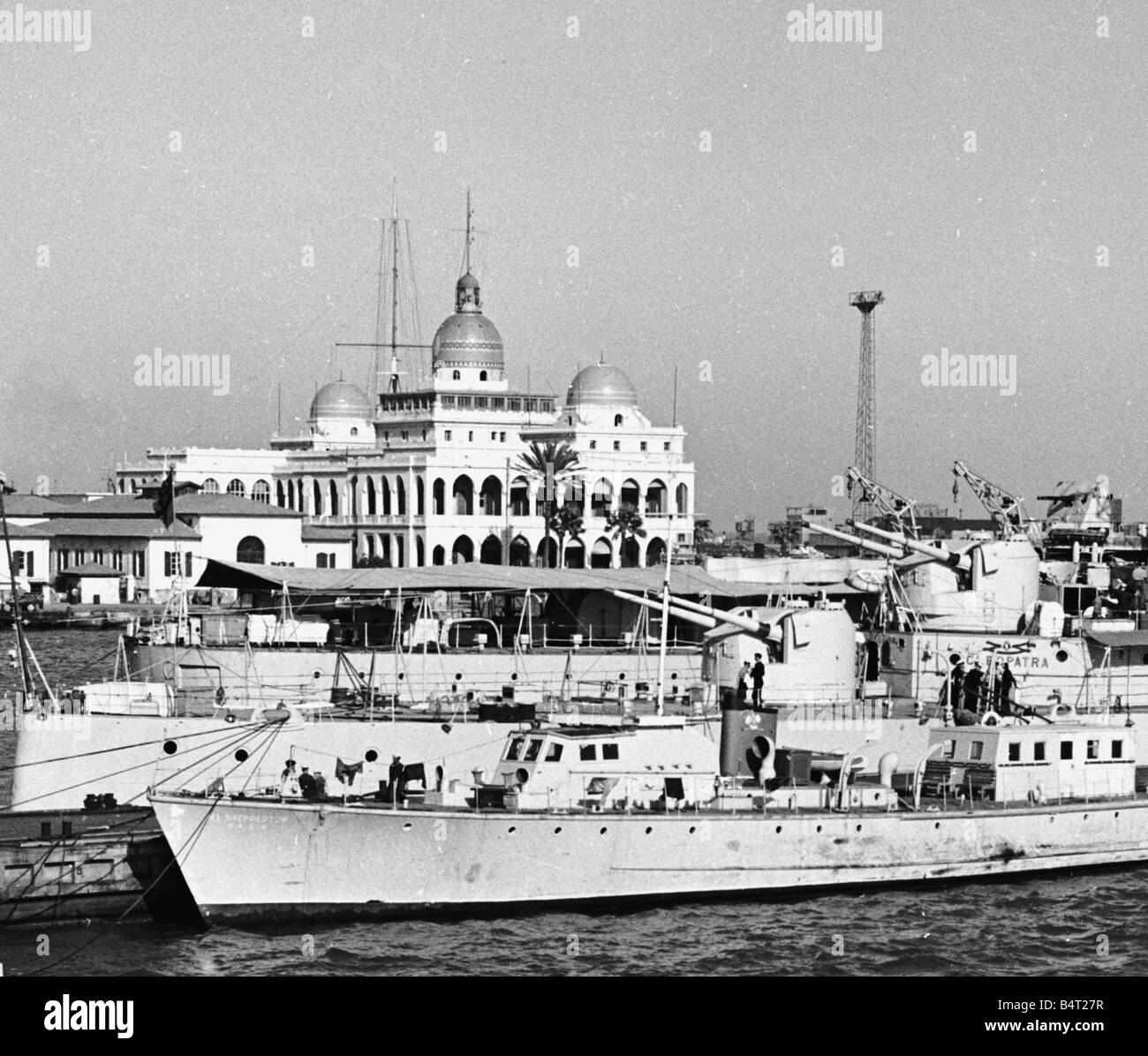 1952 cleopatra hi-res stock photography and images - Alamy