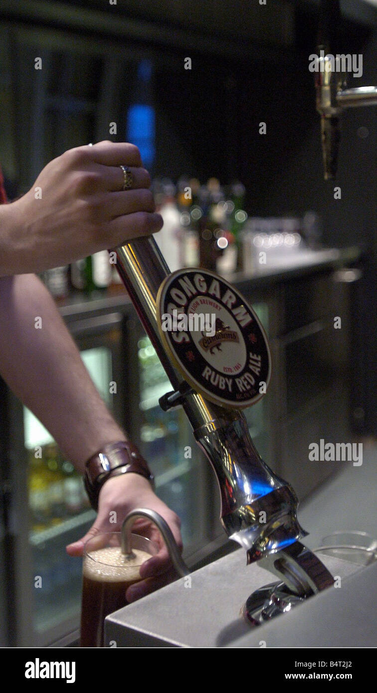 Real ale beer pump pumps hi-res stock photography and images - Alamy