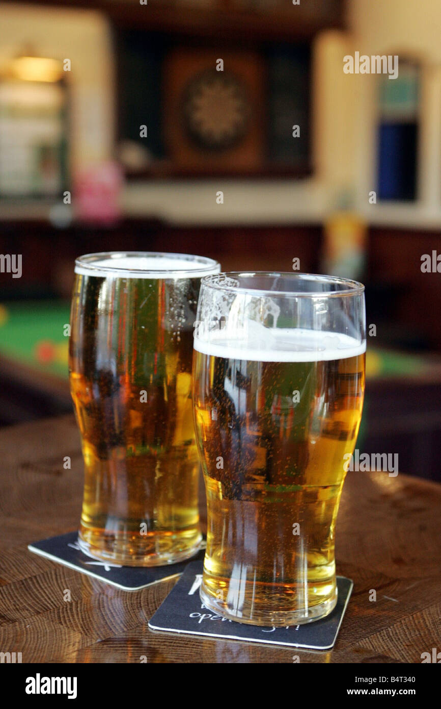 2000s bar hi-res stock photography and images - Alamy