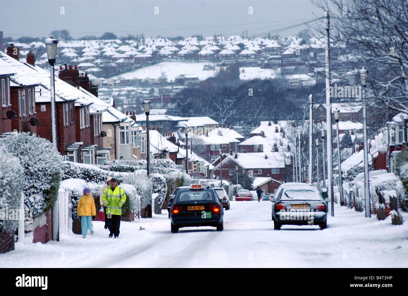 A busy snow covered Tyneside Street Stock Photo - Alamy